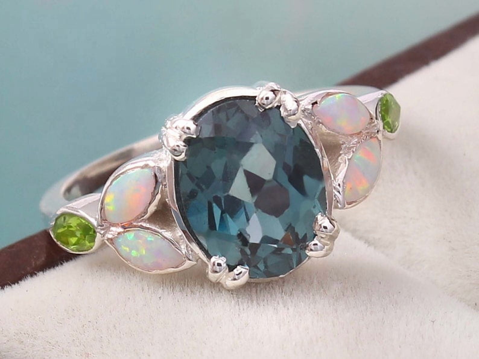 Vintage Alexandrite engagement ring Oval Cut color change Alexandrite ...