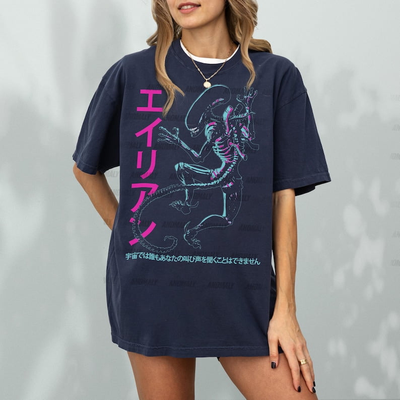 Vintage Alien T-Shirt: Retro Japanese Xenomorph Graphic Tee - Sizes S ...