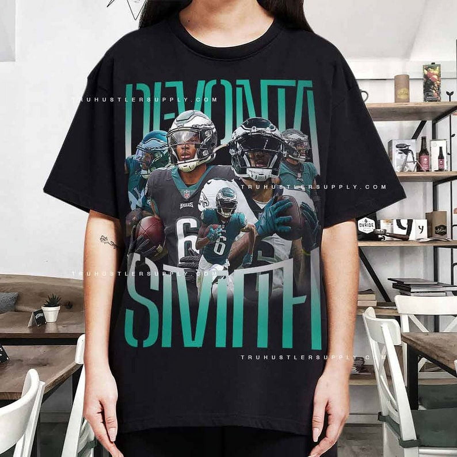Vintage Devonta Smith 90s T-shirt, Wide receiver, Homage Retro Classic ...