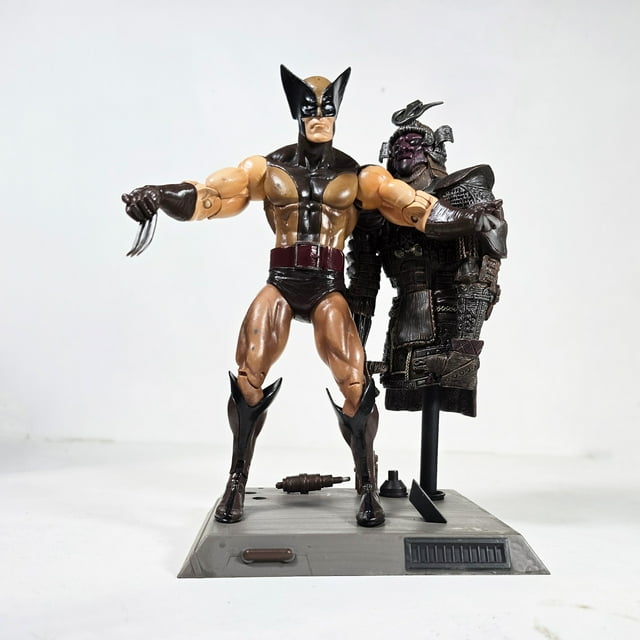 Vintage Diamond Select Toys Marvel Select Wolverine Brown Suit Action ...