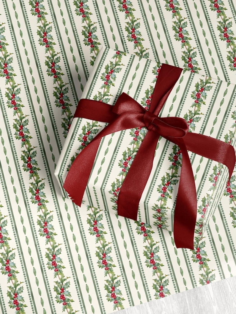 Vintage Holly Wrapping Paper Roll Christmas Classic Holiday Gift Wrap ...