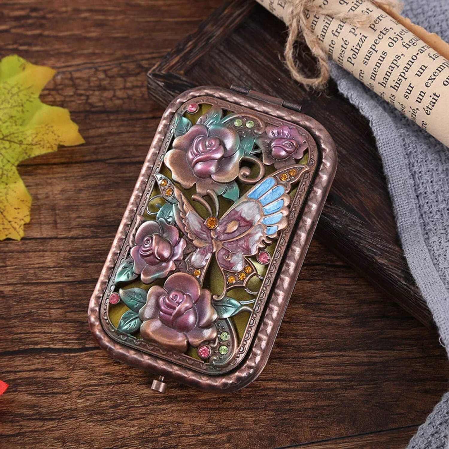 Vintage Mirror European Metal Relief Compact Girls Pocket Double ...