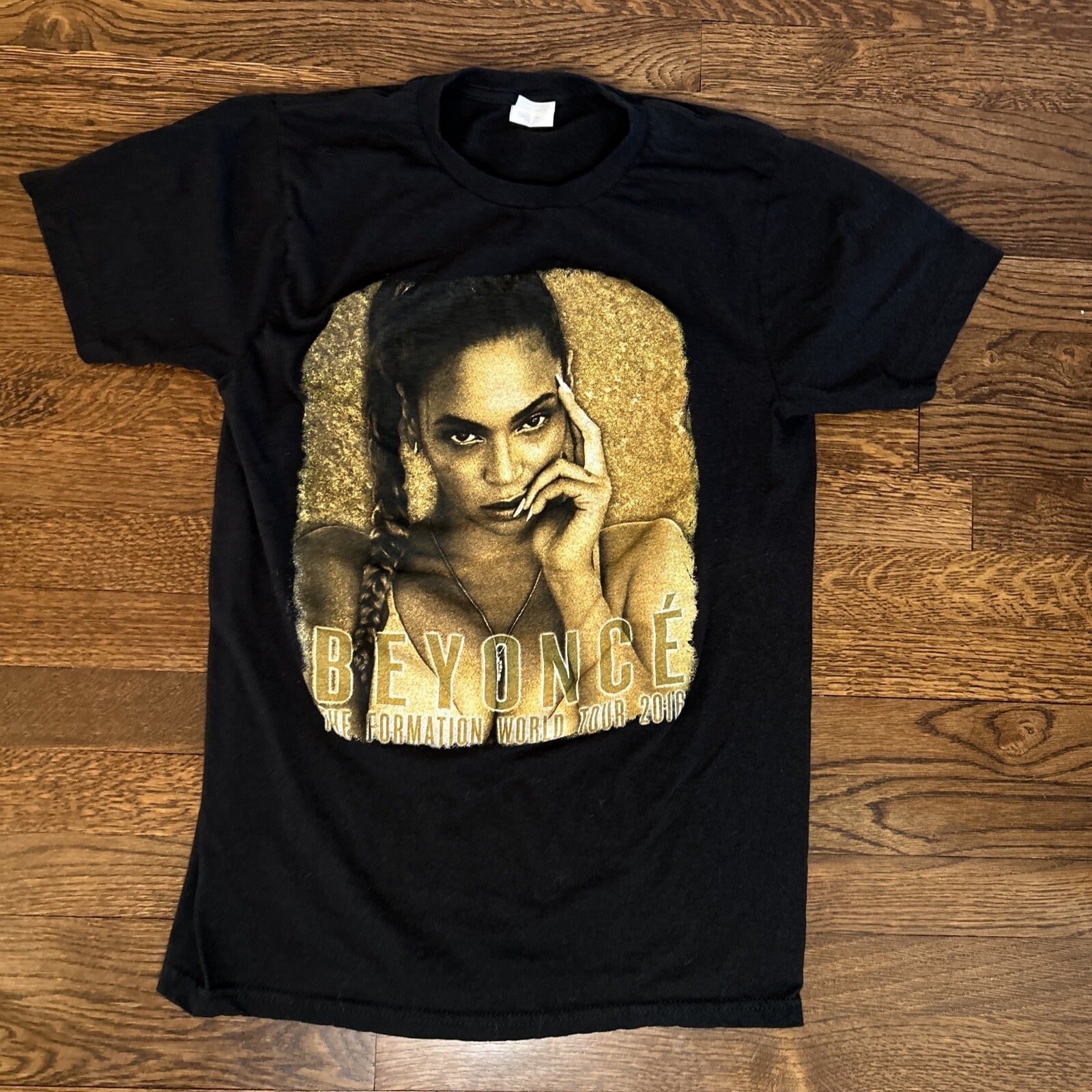 Vintage Rhythm Royalty Tee – Urban Music Throwback Graphic - Walmart.com