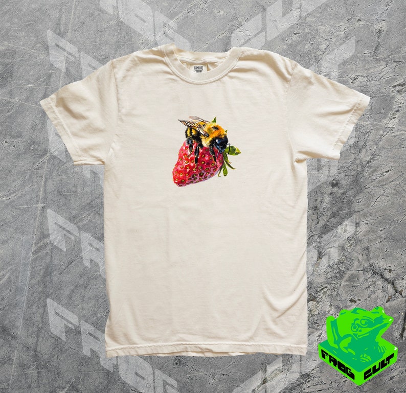 Vintage Strawberry Bee Tee – 90s Coquette Bumblebee Shirt, Y2K ...