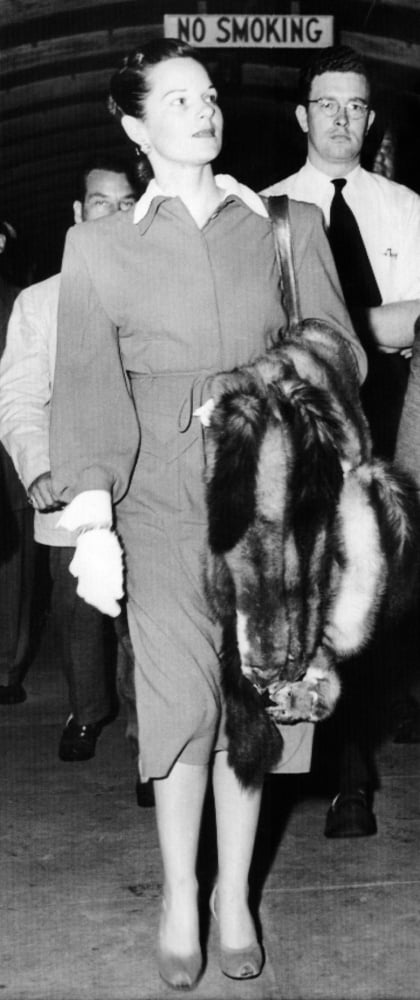 Virginia Hill Arriving At New York Airport On August 8 History (18 x 24 ...