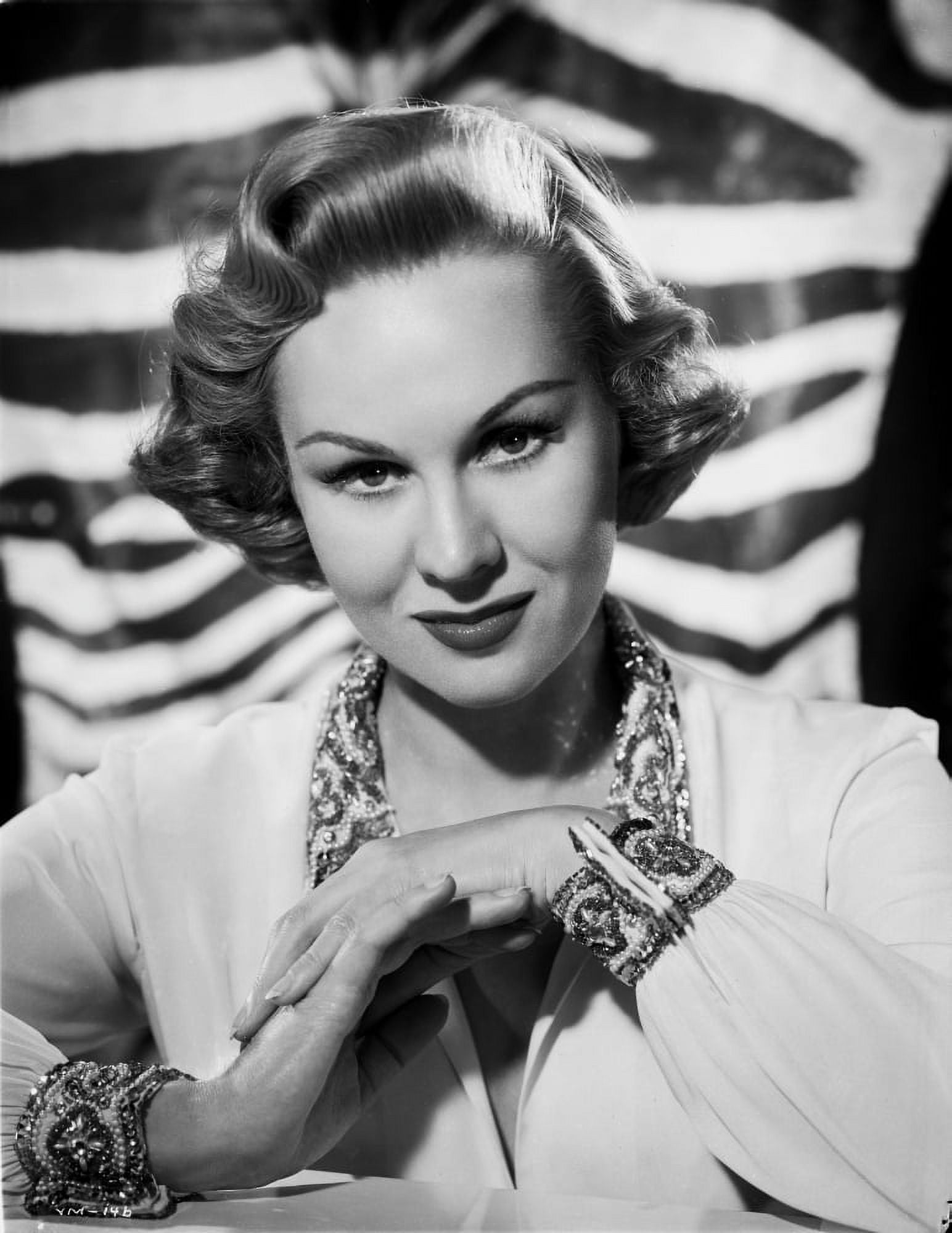 Virginia Mayo Posed with Hands Clenched Together Photo Print (8 x 10 ...