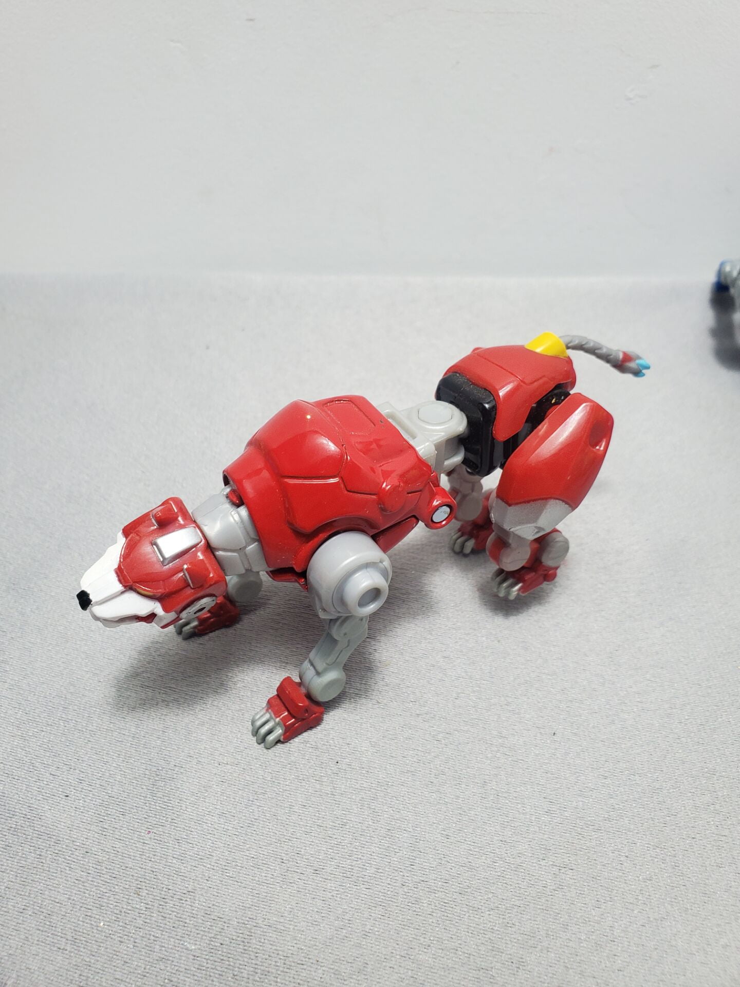 Voltron Beast King Lion Action Figures Robot Lion Assembled Mobile ...