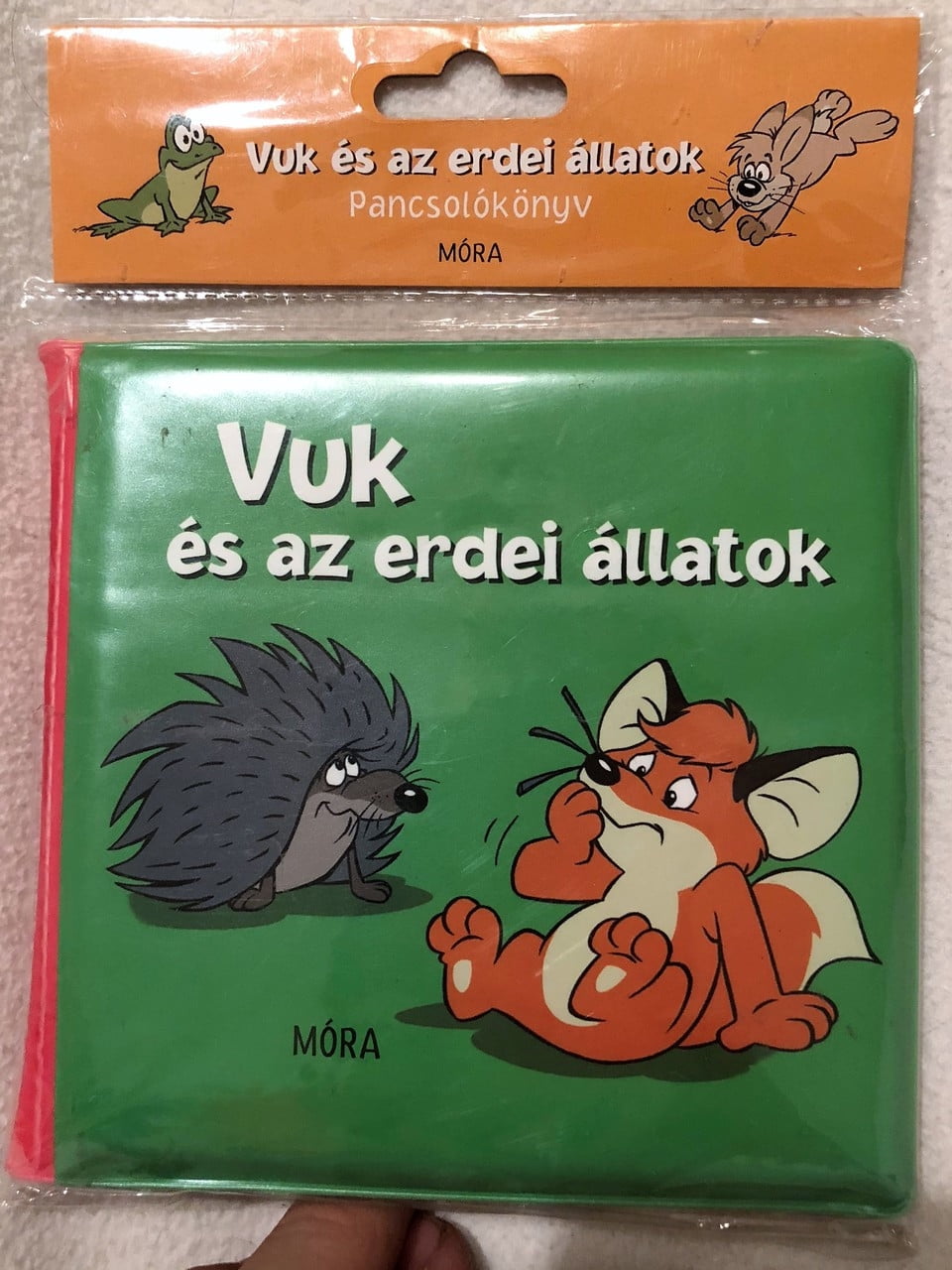 Vuk és az erdei állatok / PANCSOLÓKÖNYVEK / WATERPLAY BOOK / COLORFUL HUNGARIAN LANGUAGE BOOK ...