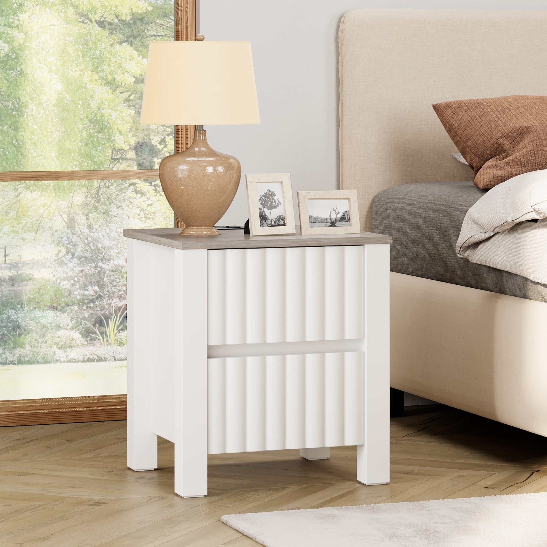 WAMPAT White Nightstand with Charging Station for Bedroom, Modern ...