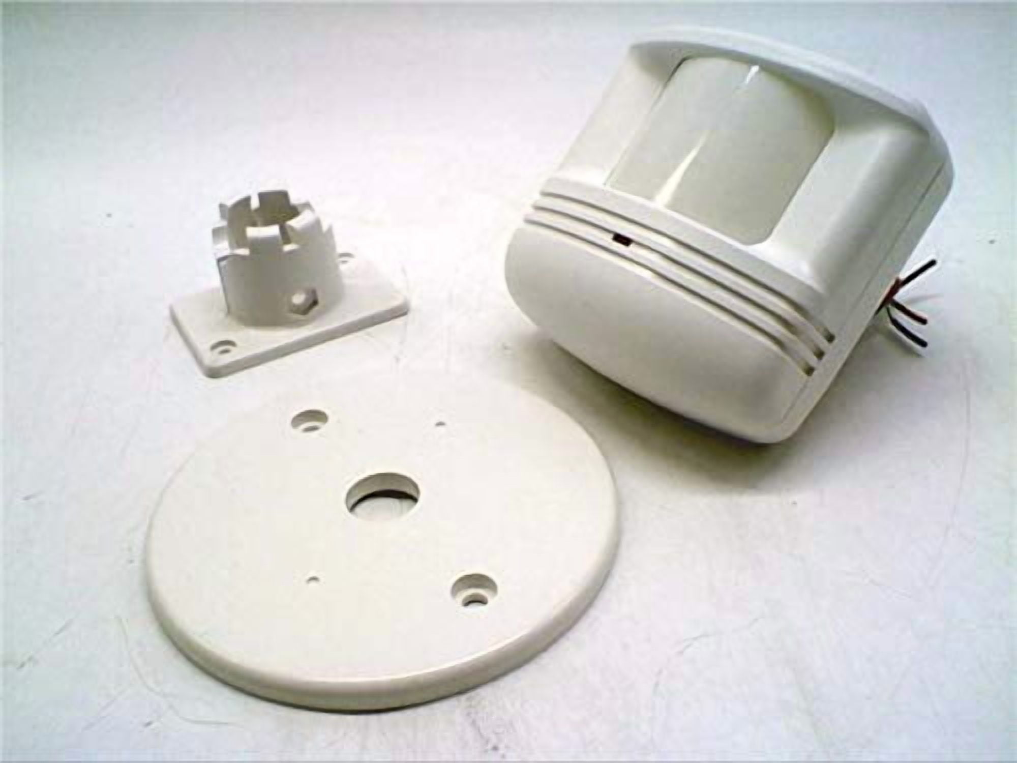 WATT STOPPER CX-105 Occupancy Sensor Passive Infrared Ceiling Mount 2000SQ/FT Range 24VDC ...