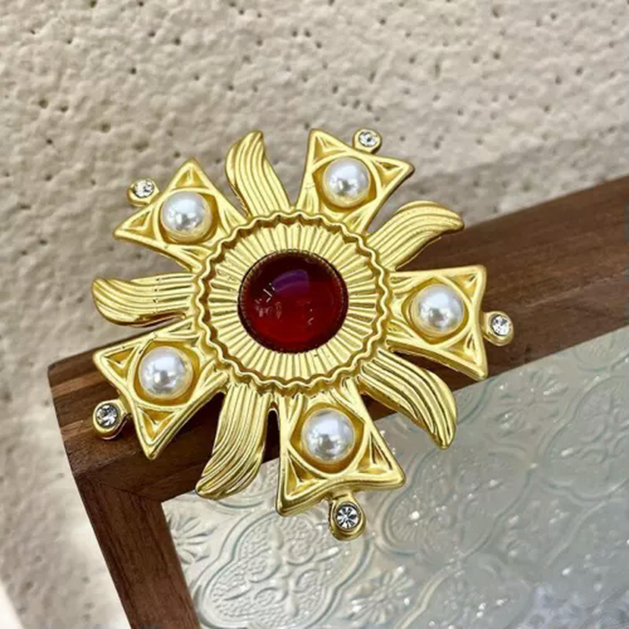 WBQF Baroque Western Antique Pearl Retro Palace Matte brooch Medieval ...