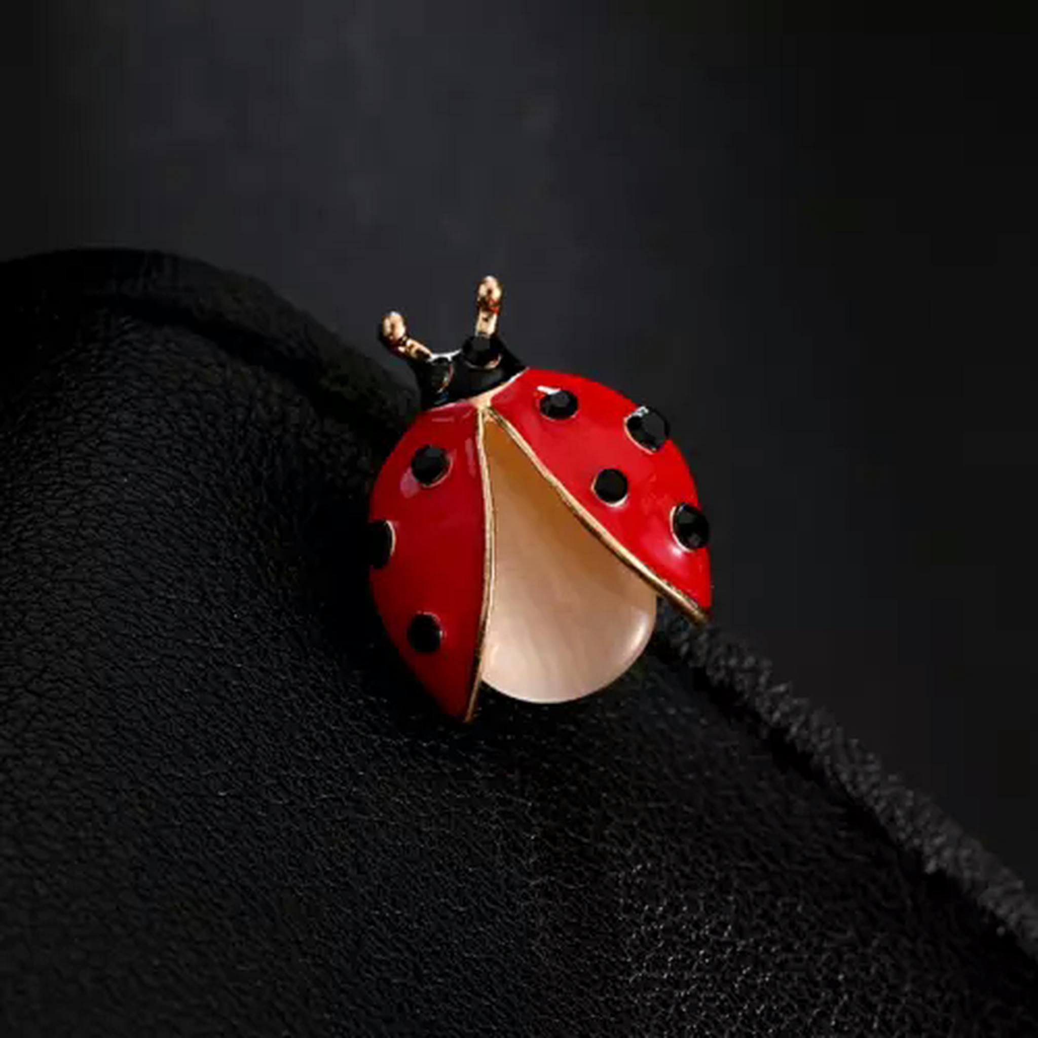 WBQF Fashion Cute Cartoon Brooches Creative Ladybug Brooch Vintage ...