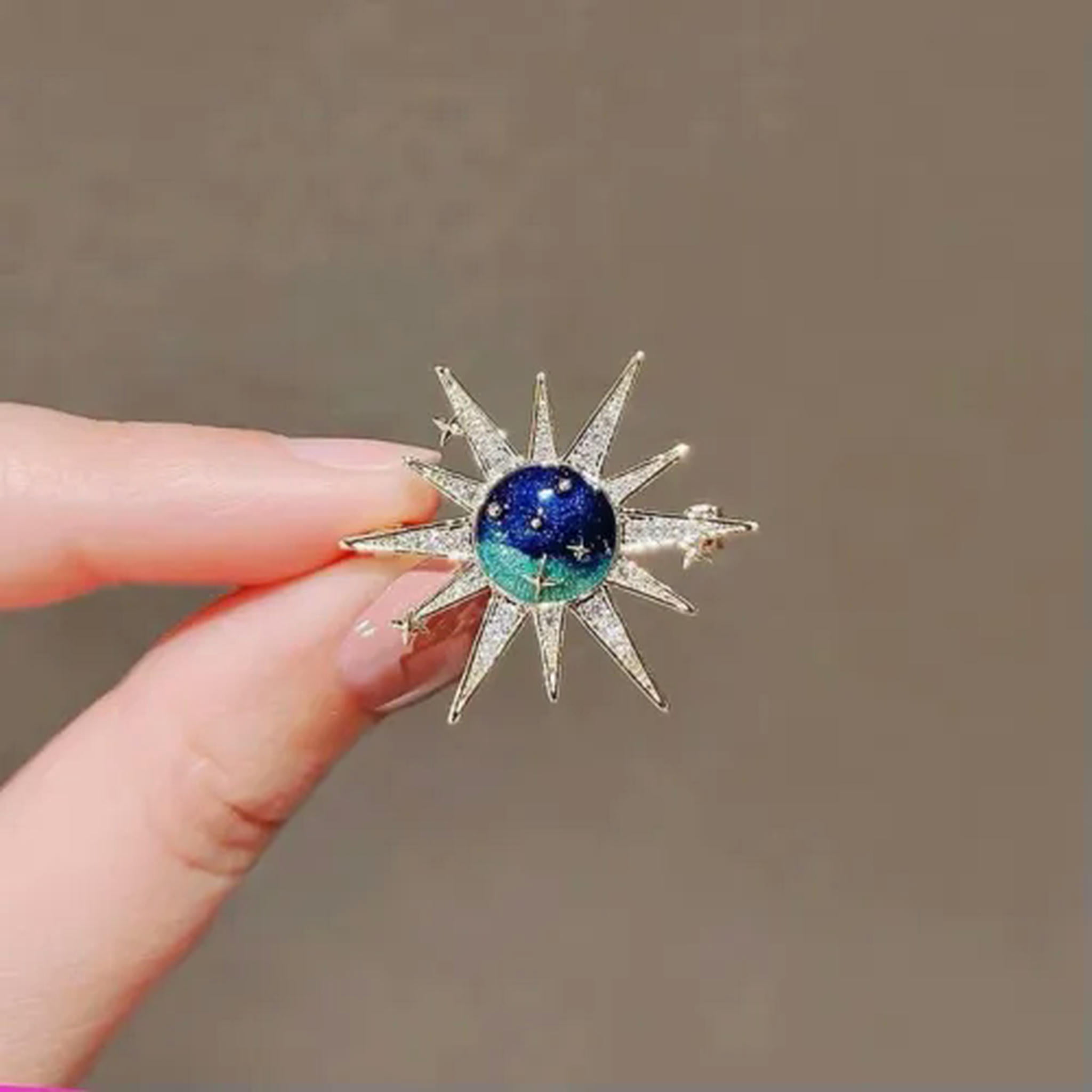 WBQF Starry Sky Sun Dream Brooch Female Trendy Gender Pin Collar ...