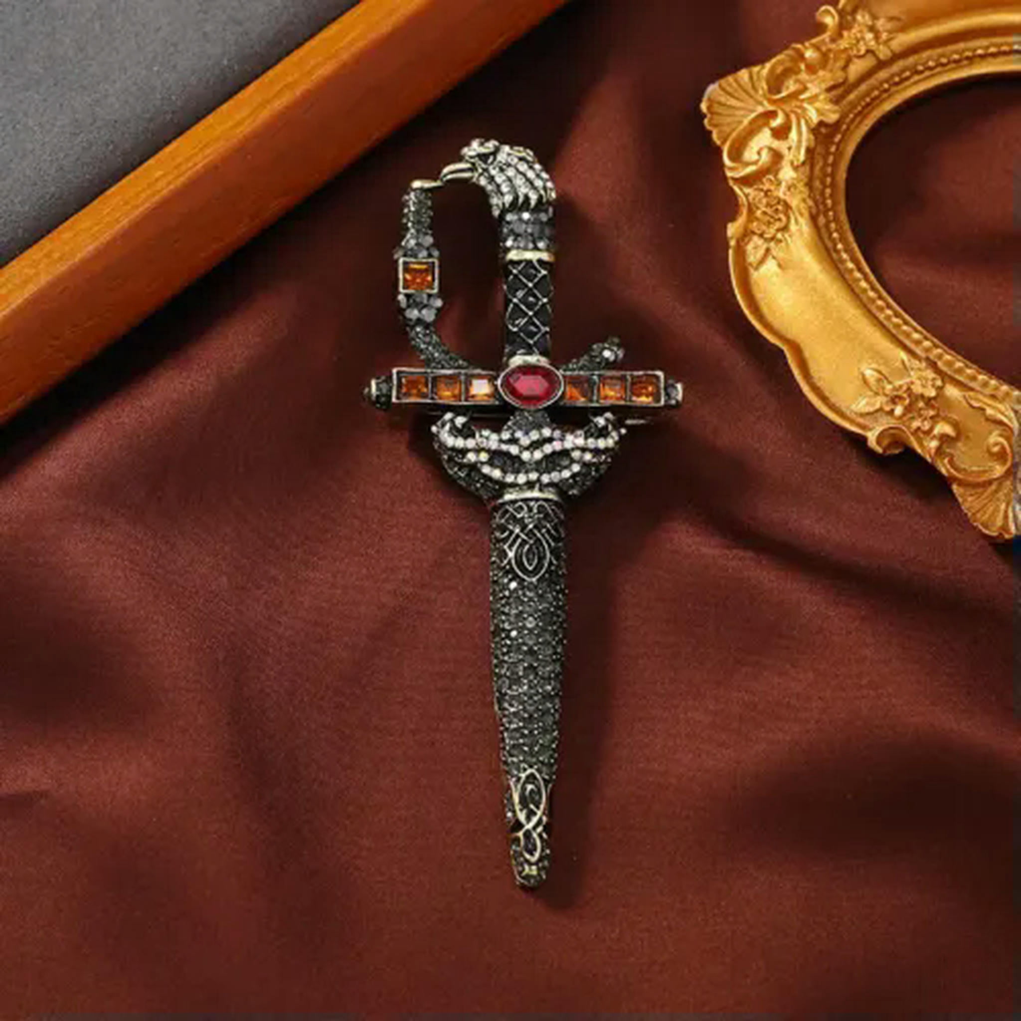 WBQF Vintage Domineering Sharp Sword Brooch Court-style Luxury ...