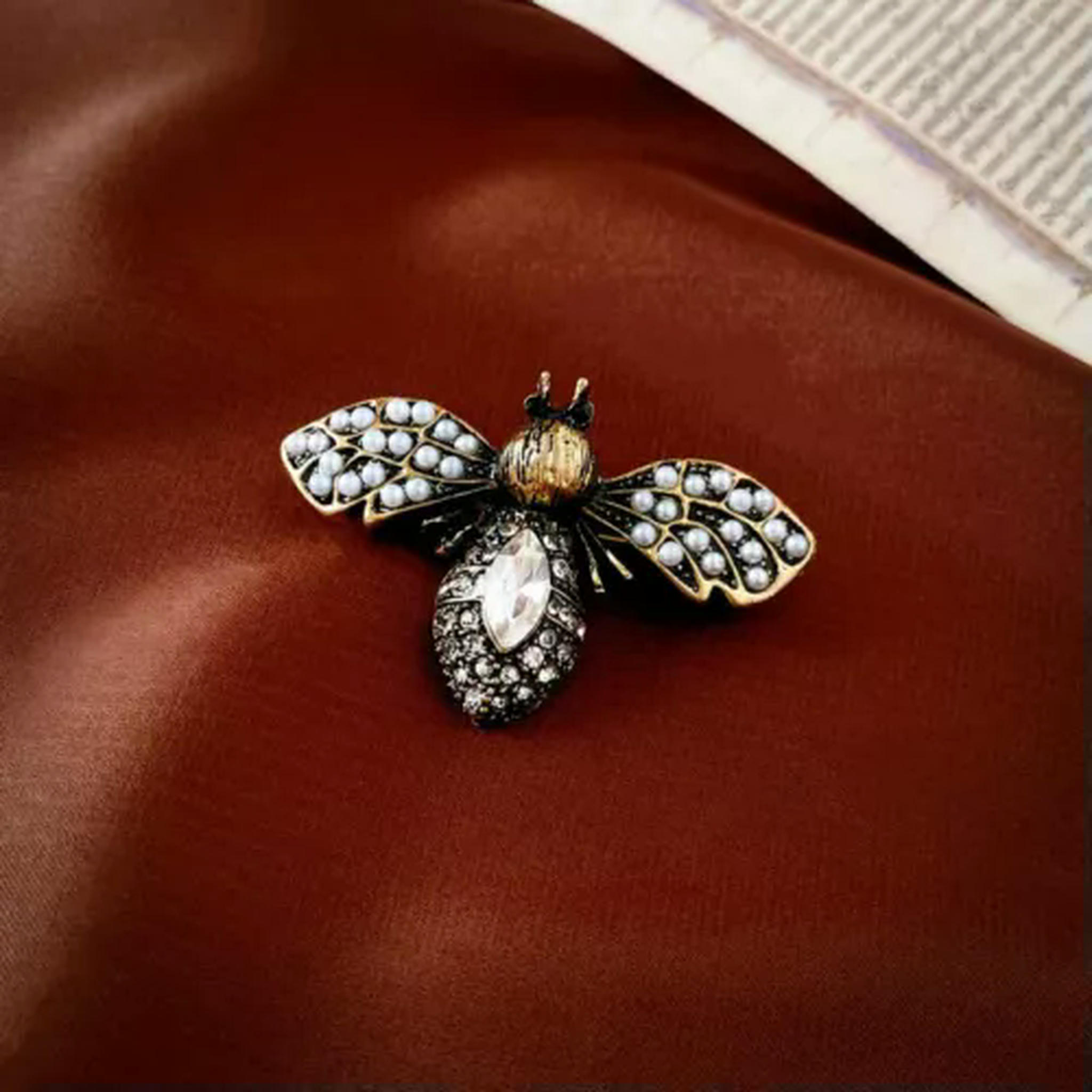 WBQF Vitnage Women Men Fashin Palace Bee Flower Crystal Pearl Pin ...