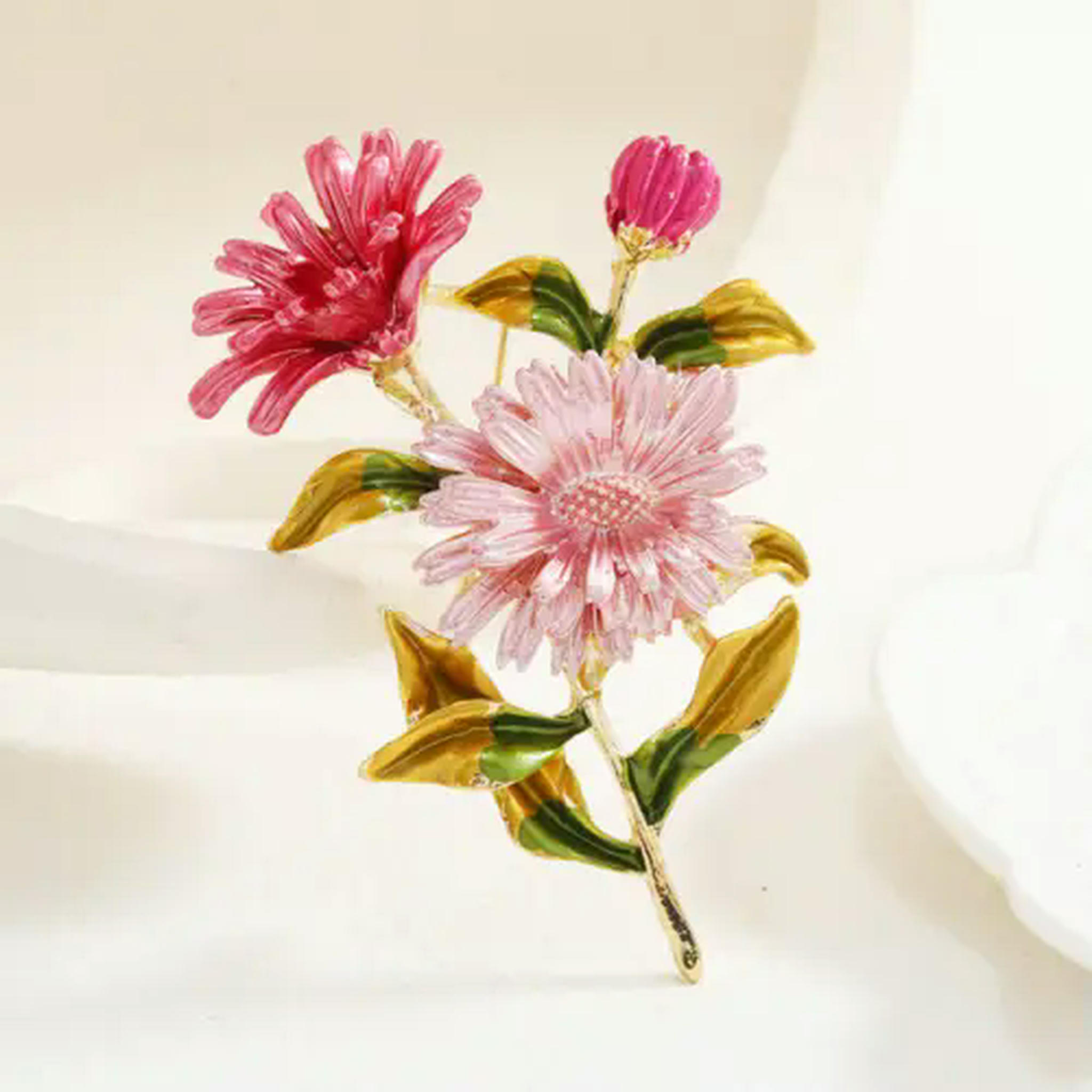 WBQF Women Daisy Flower Enamel Brooch Pin Plant Elegant Crystal Brooch ...