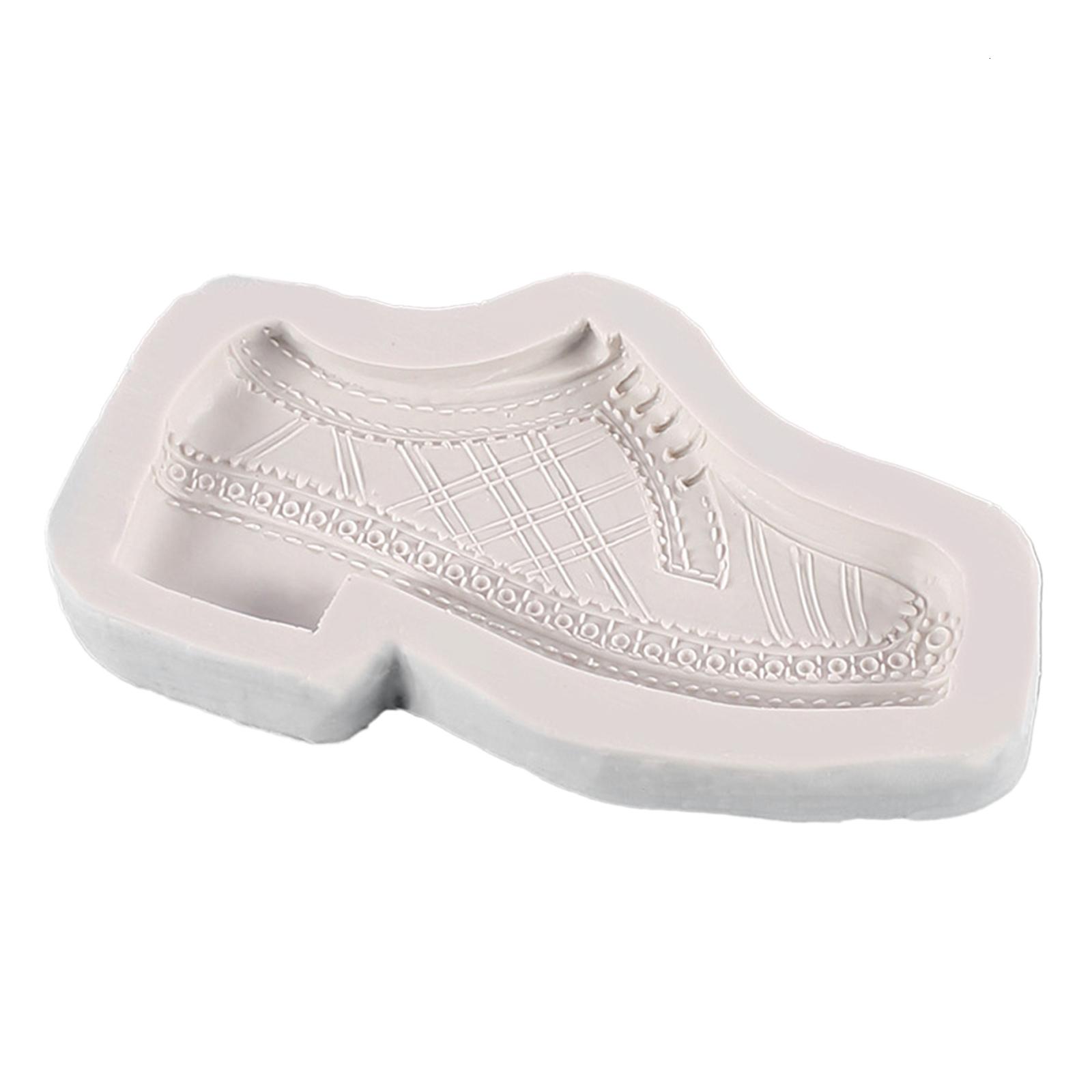 WE-POLUJ 3D Fondant Socks and Shoes Shape Chocolate Candy Mold Polymer ...