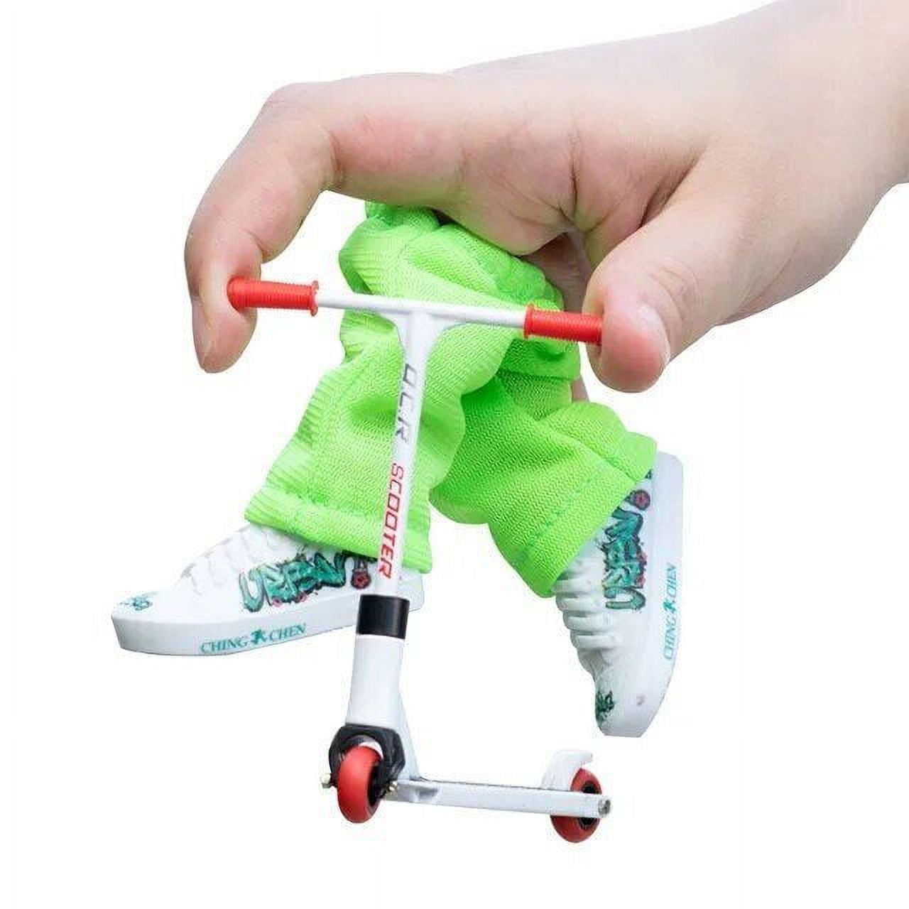 WEISIPU Mini Finger Scooter Toy Set, Metal Alloy Finger Scooter with ...