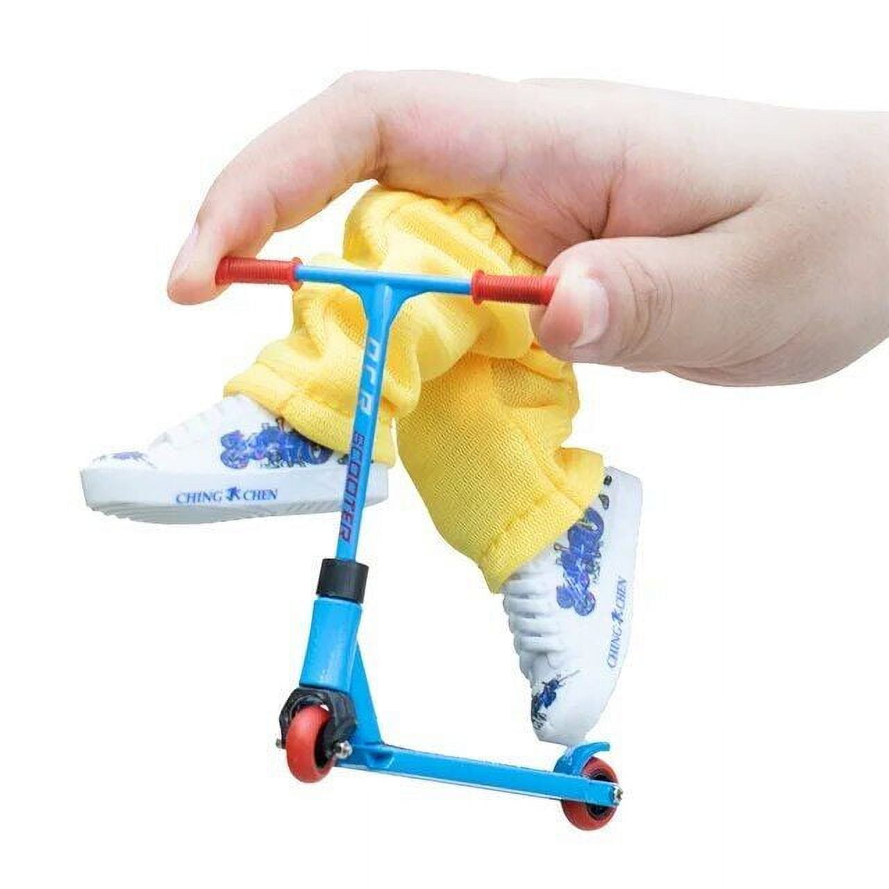 WEISIPU Mini Finger Scooter Toy Set, Metal Alloy Finger Scooter with ...