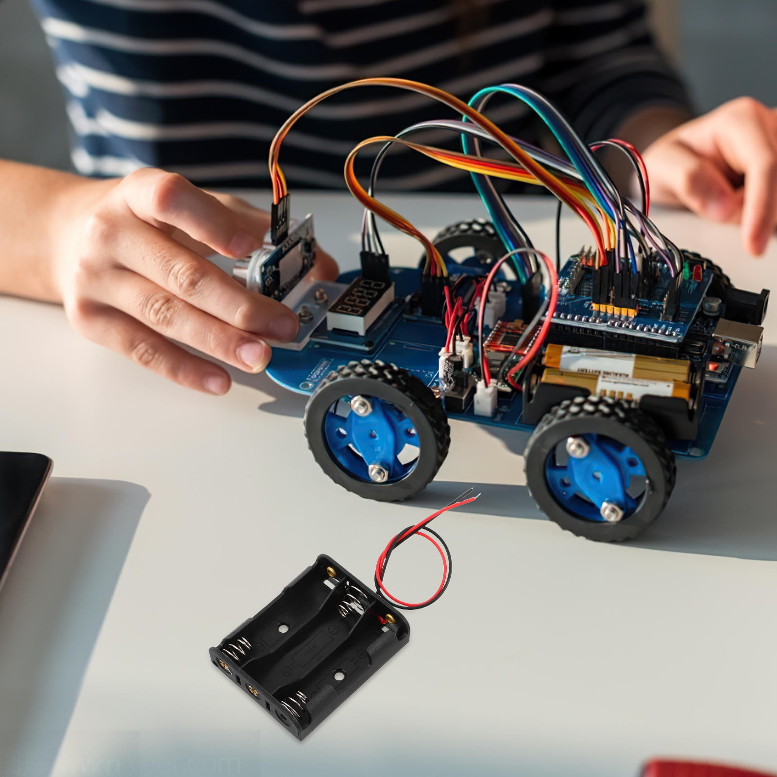 WEUVEB 5Pcs Durable Compact Battery Storage Box with Long Wire for ...