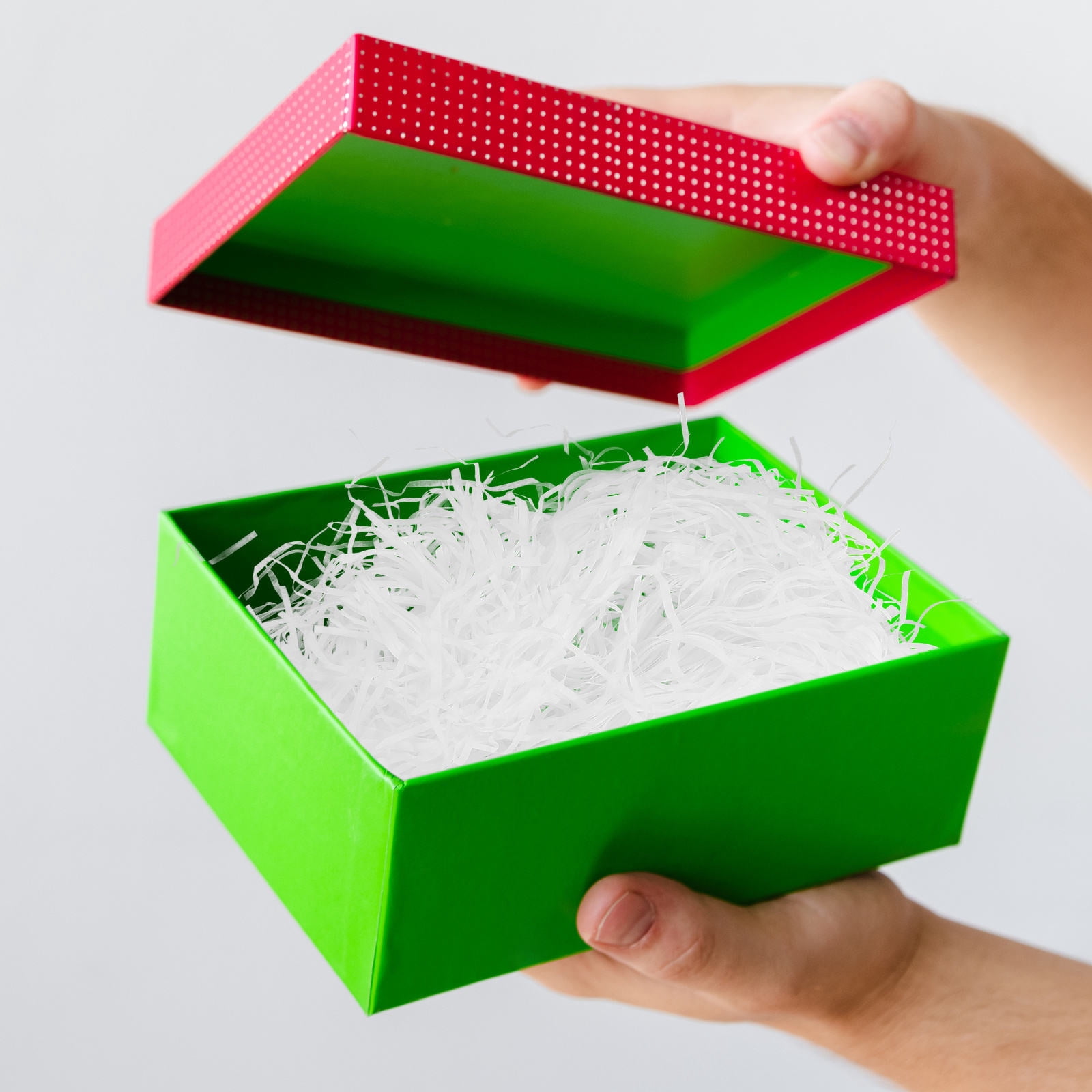 WEUVEB White Crinkle Cut Paper Shred Filler for Present Box and Basket ...