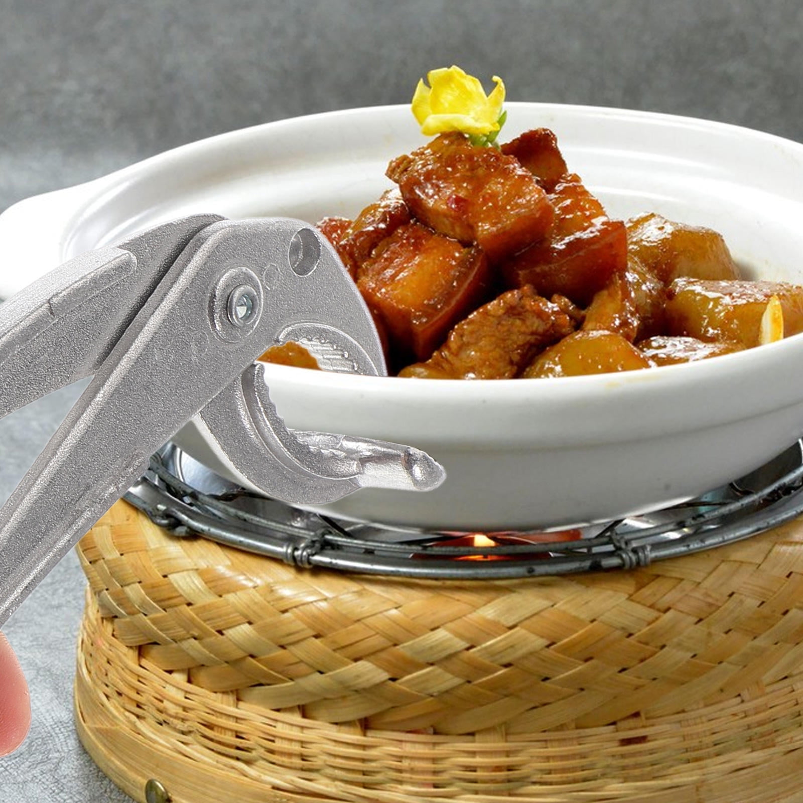 WHAMVOX 1Pack Hot Plate Gripper Tongs For Chefs And Home Users In ...