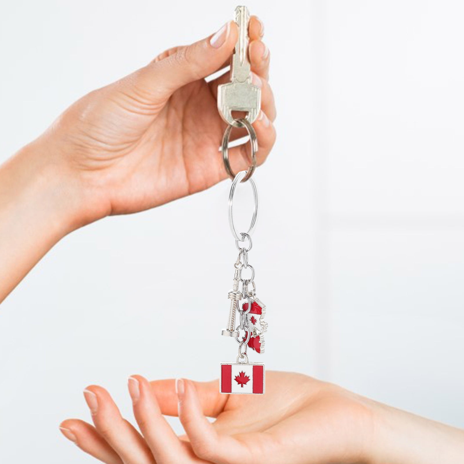 WHAMVOX 4 Pcs Canadian Souvenirs Keychain Maple Leaf Pendant Travel ...
