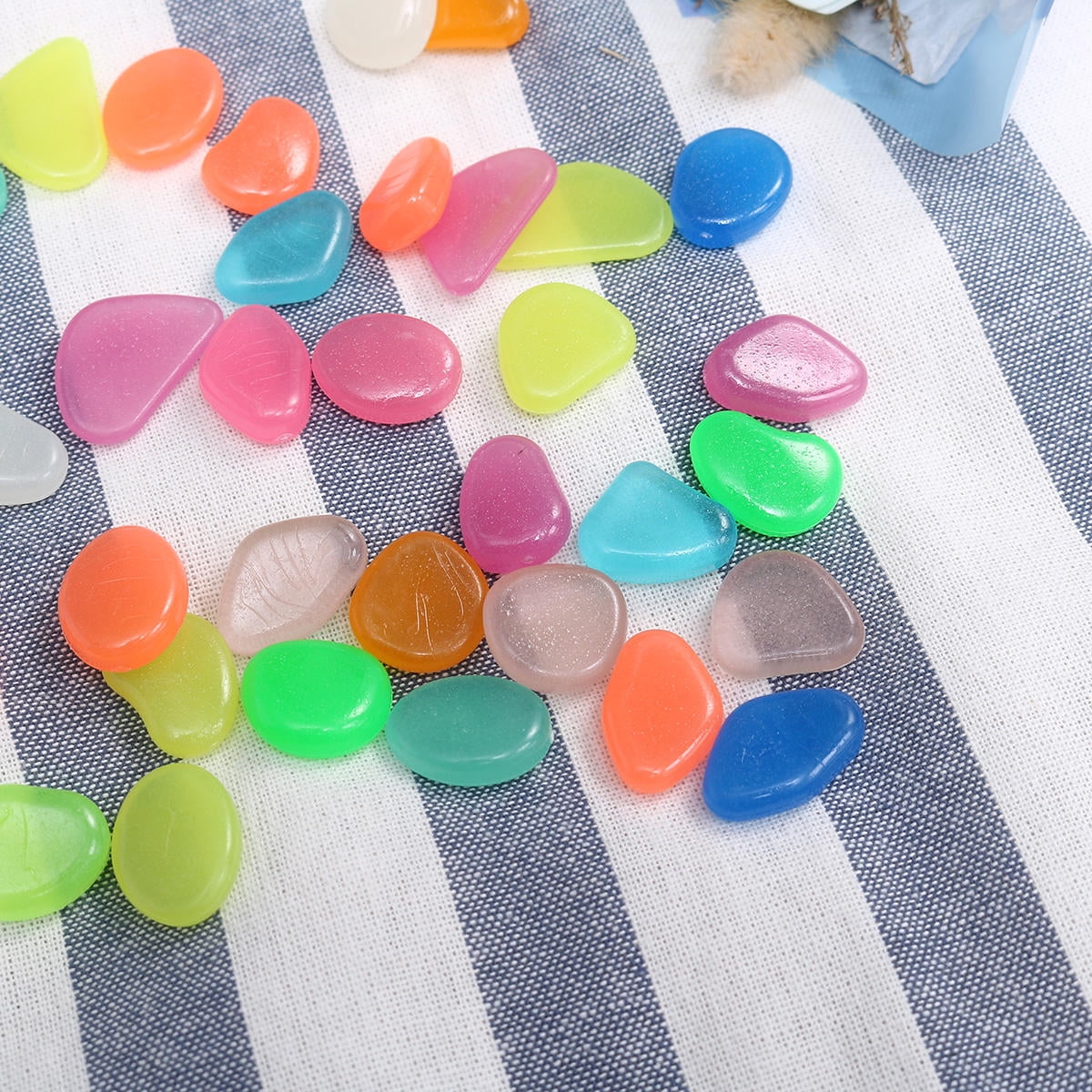 WHAMVOX Assorted Color Resin Luminescent Stones for Fish Tanks and ...