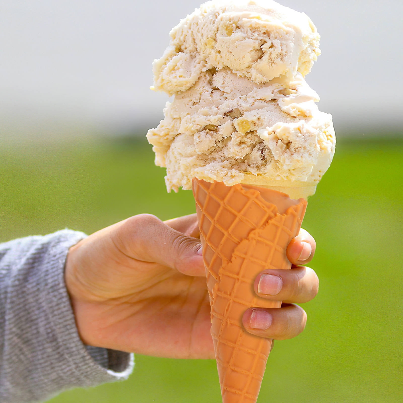 WHAMVOX Realistic Chocolate PVC Ice Cream Cone Prop for Playing and ...