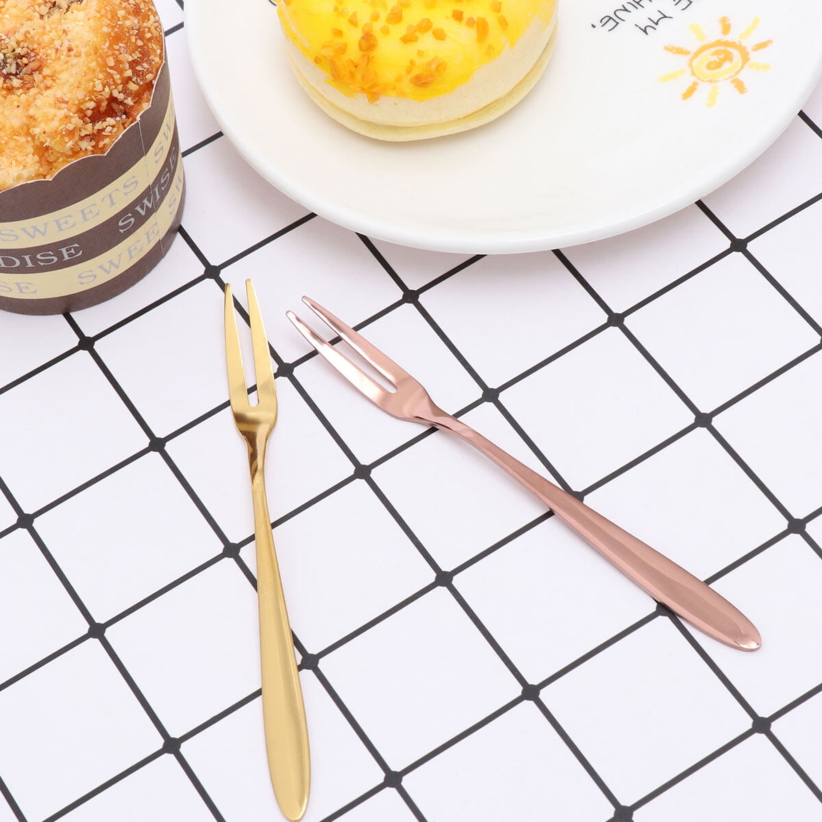 WHAMVOX Stainless Steel Fruit Forks with 2 Tines, Assorted Colors ...