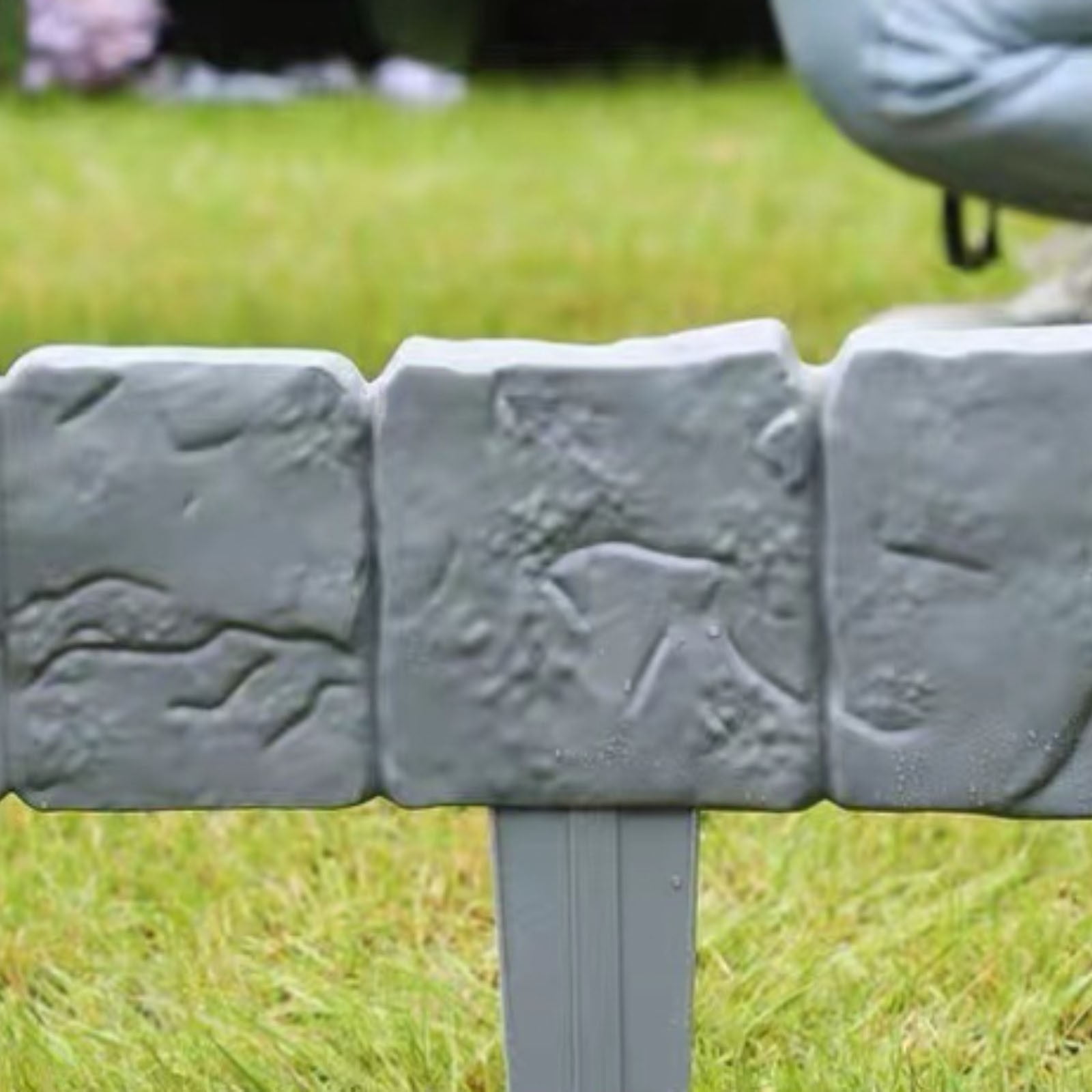 WIFKLSIIPG Imitation Stone Garden Guardrail PP Foldable Splicing Fence ...