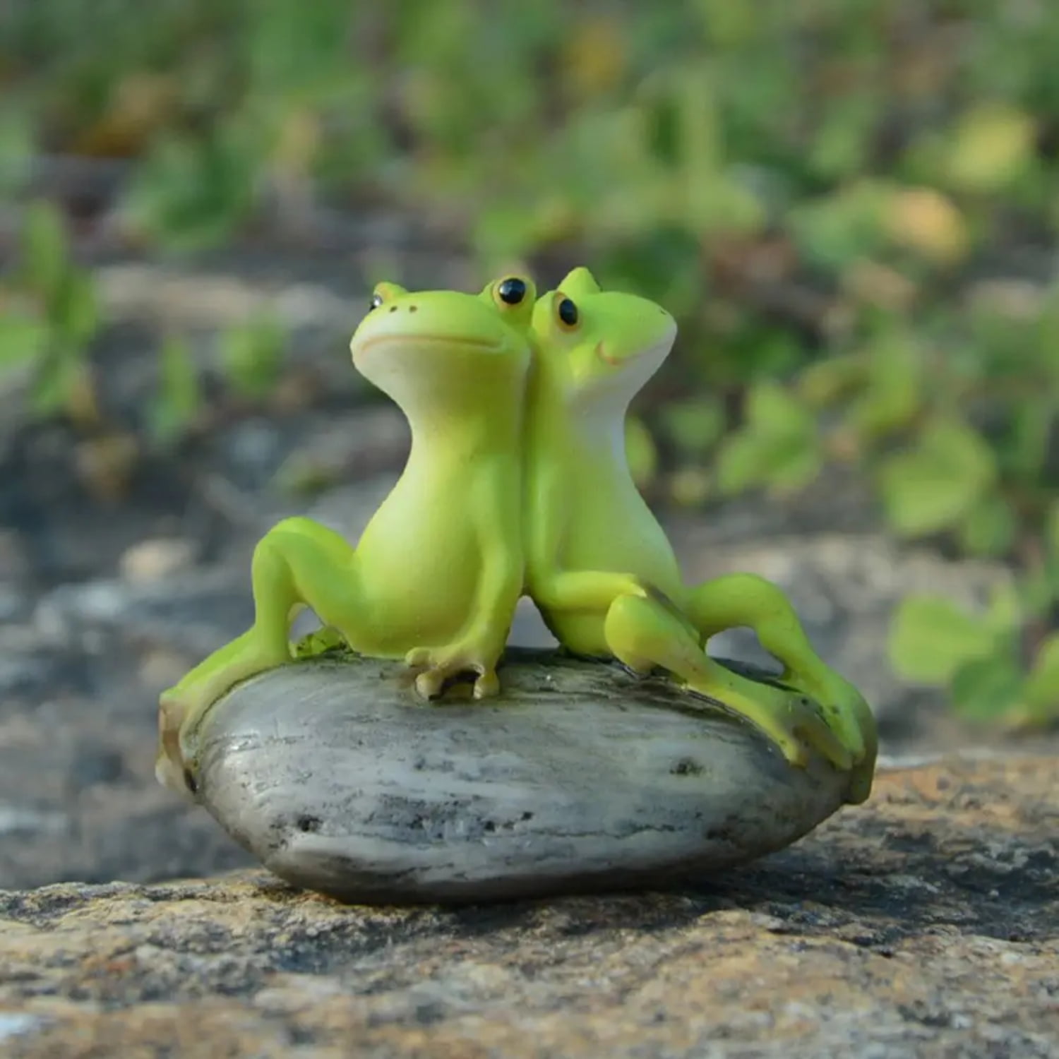 WNGSHA Miniature Resin Frog Statue Figurine - Indoor and Outdoor ...