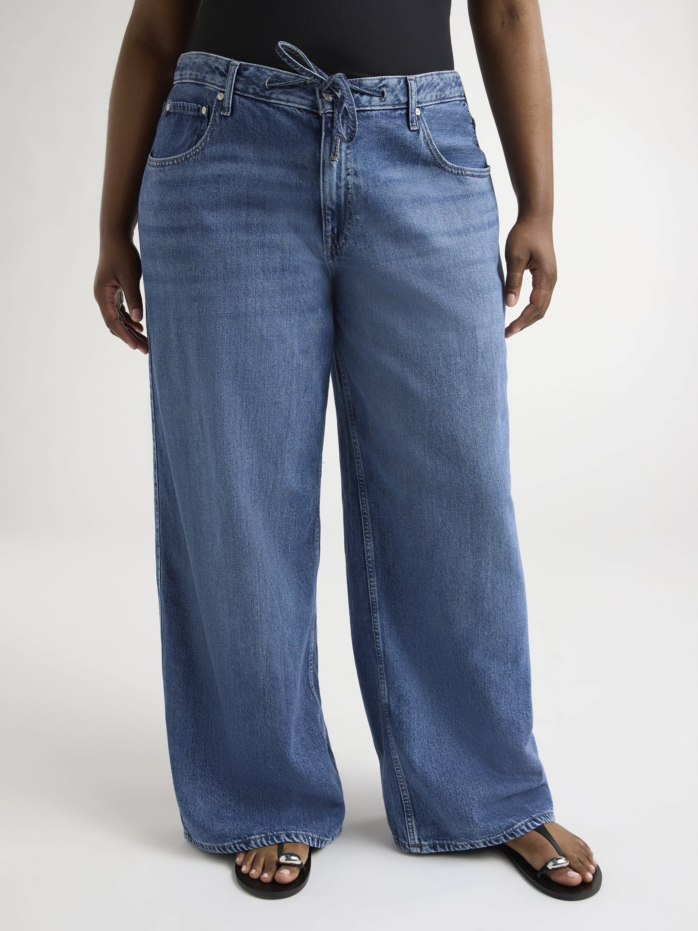 Scoop Women’s and Women's Plus Relaxed Low Slung Jeans, Sizes 0-28W ...