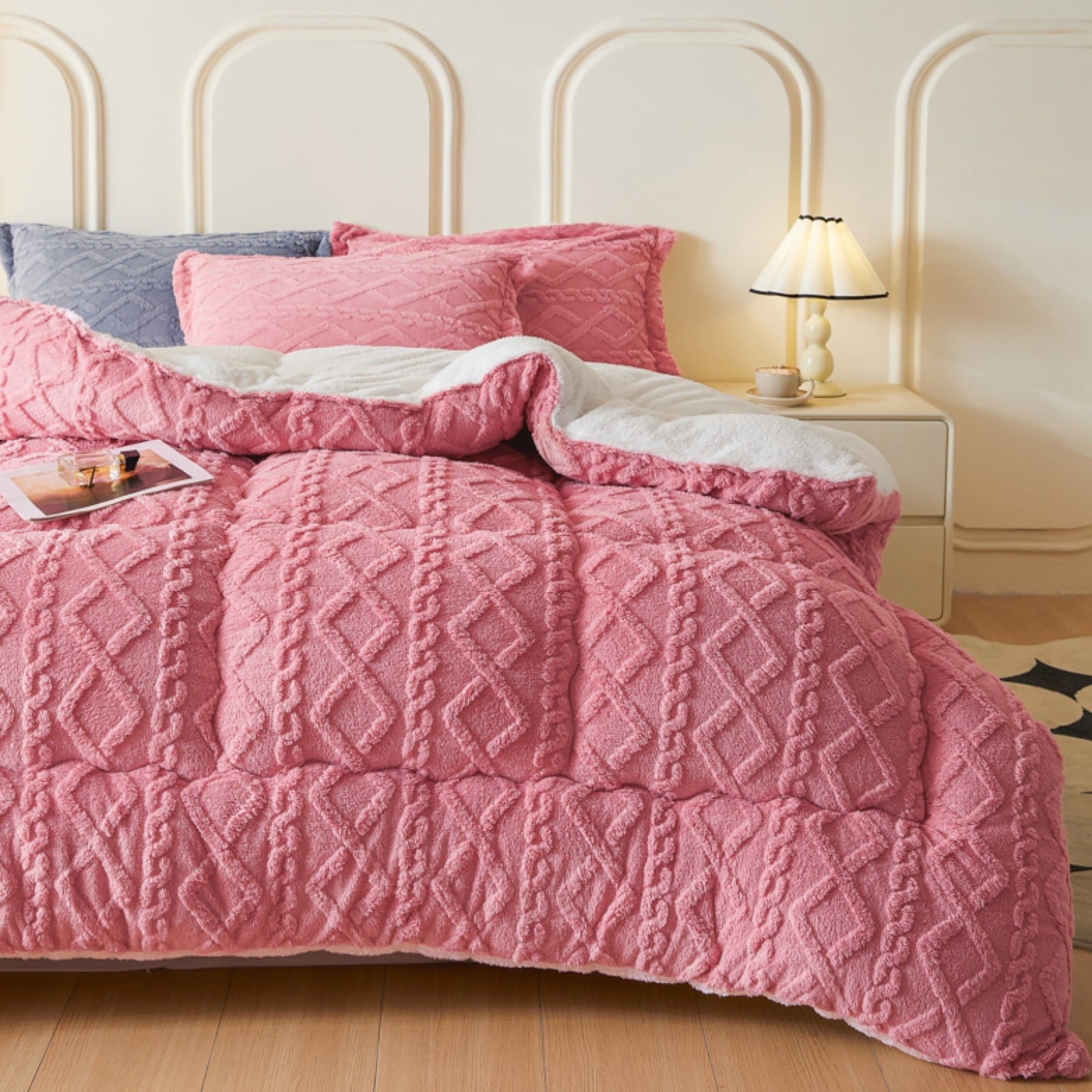 Customer reviews for WOOW DEPOT Sherpa Reversible King Comforter, 1 PCS ...