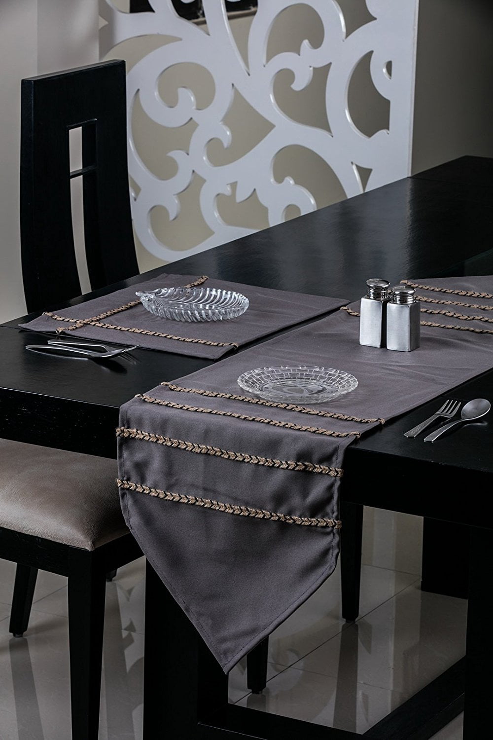 WPM Designer Collection Home Décor: Jute Design; Fabric table runner or ...