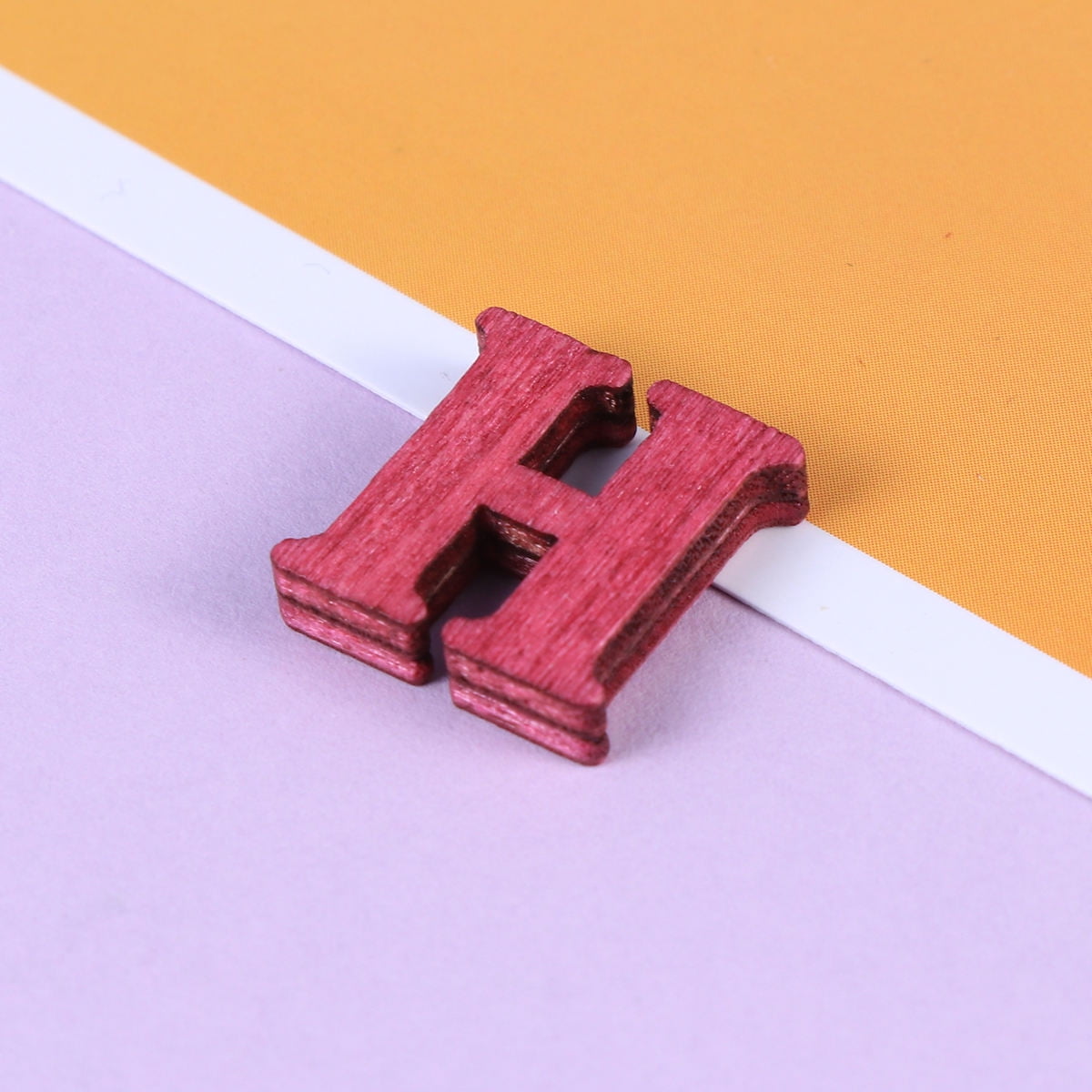 WRISTBIQUE 200Pcs Wooden Slice Retro English Letters Pattern Various ...