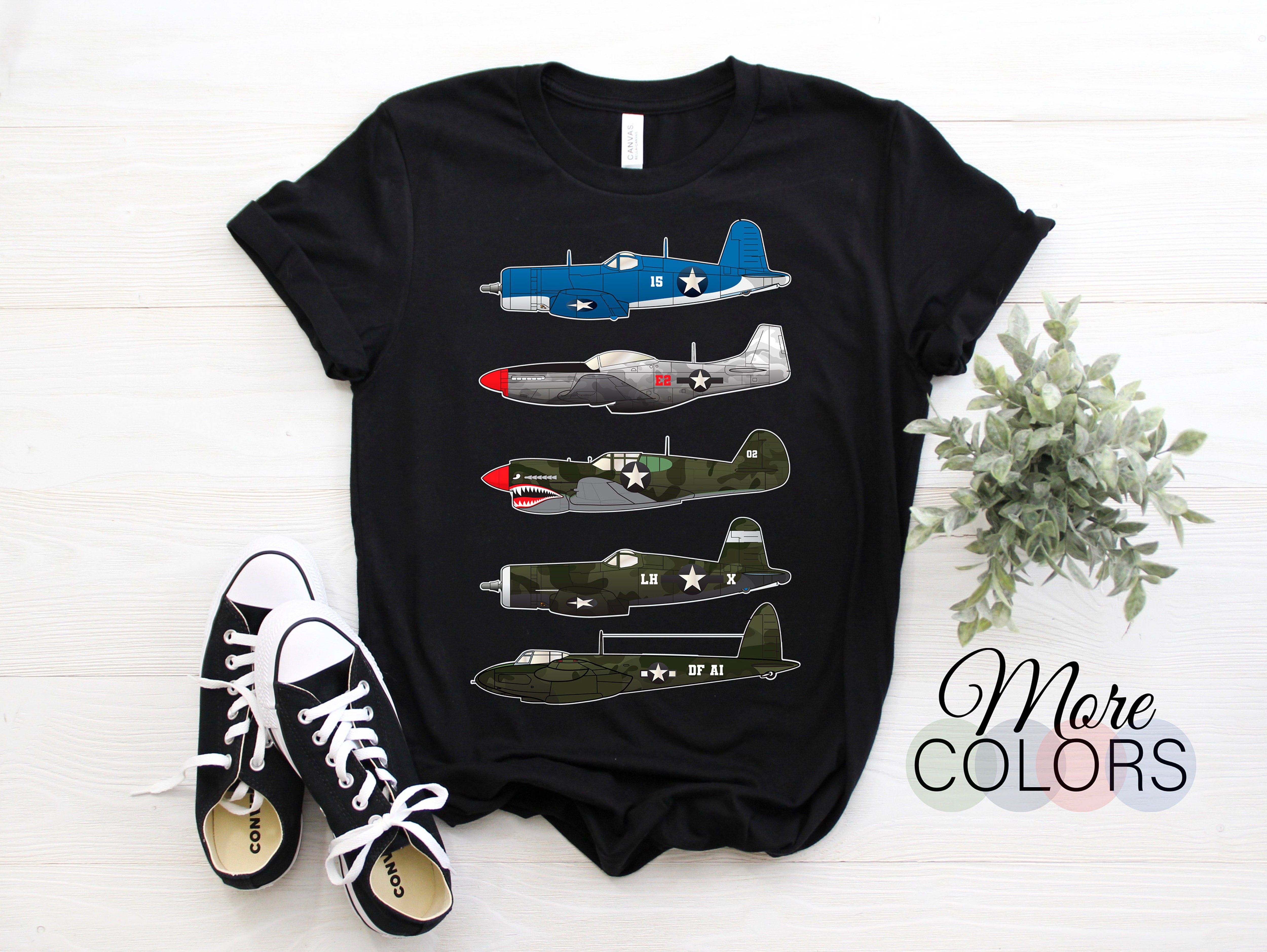 WW2 Warbirds American WW2 planes P51 Mustang, F4U Corsair, B-17 Flying ...