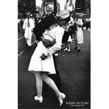 WWII Kiss Poster Kissing On VJ Day World War 2 New 24x36 - Walmart.com