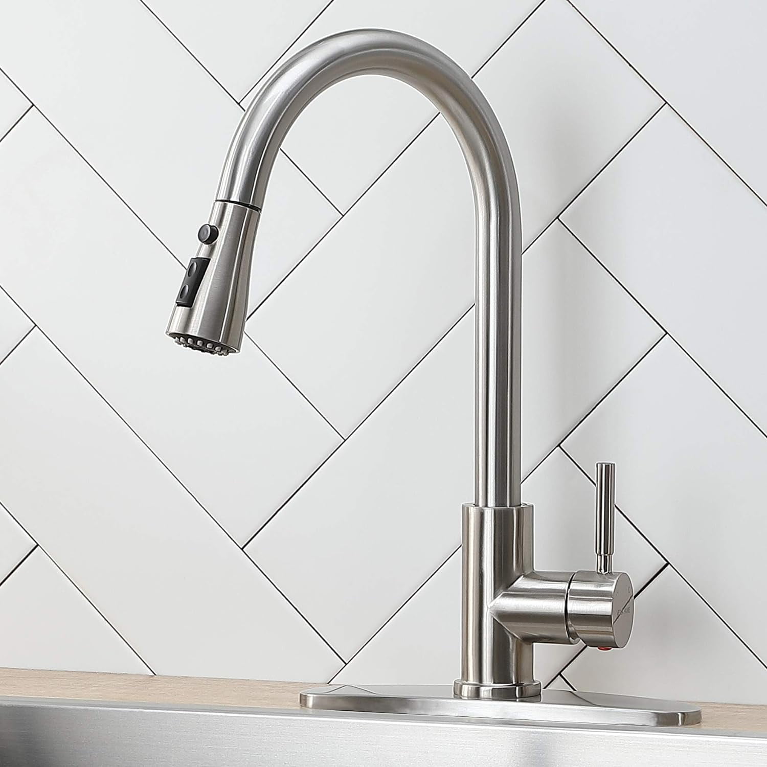 WYR-VIO Faucets with Pull Down Sprayer, Single Level Stainless Steel ...