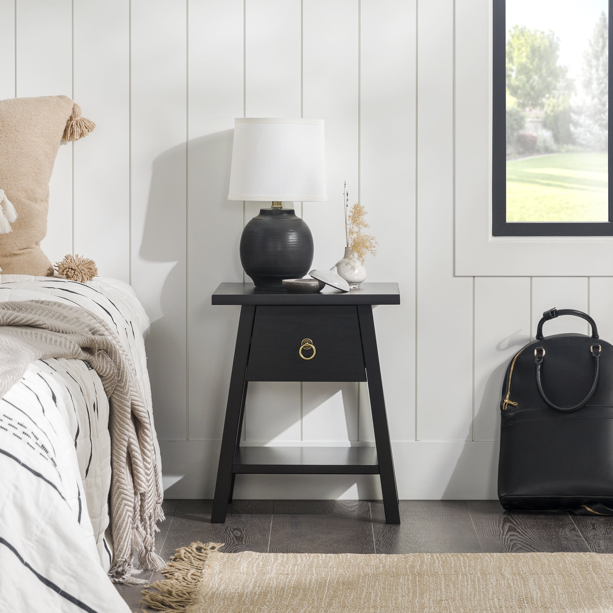 Walker Edison 20” Japandi Pull-Ring 1-Drawer Bedside Table, Black - Walmart.com