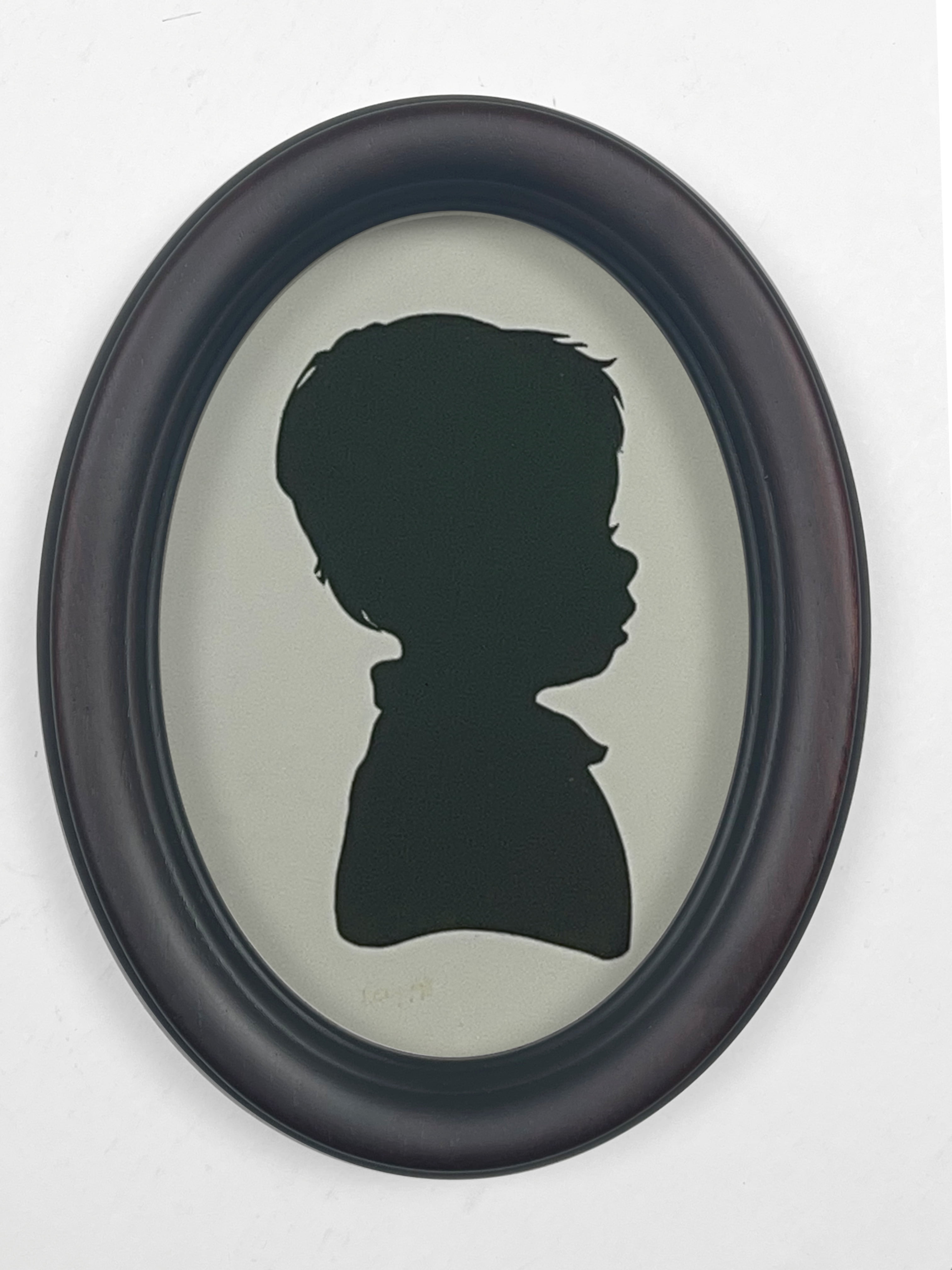 WallWorks Classic Oval Silhouette Picture Frame 5X7 - Hand Made Solid ...