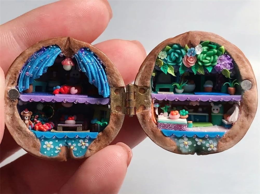 Walnut Shell Dollhouse-Tiny World Inside Walnuts, Handmade Walnut Shell ...