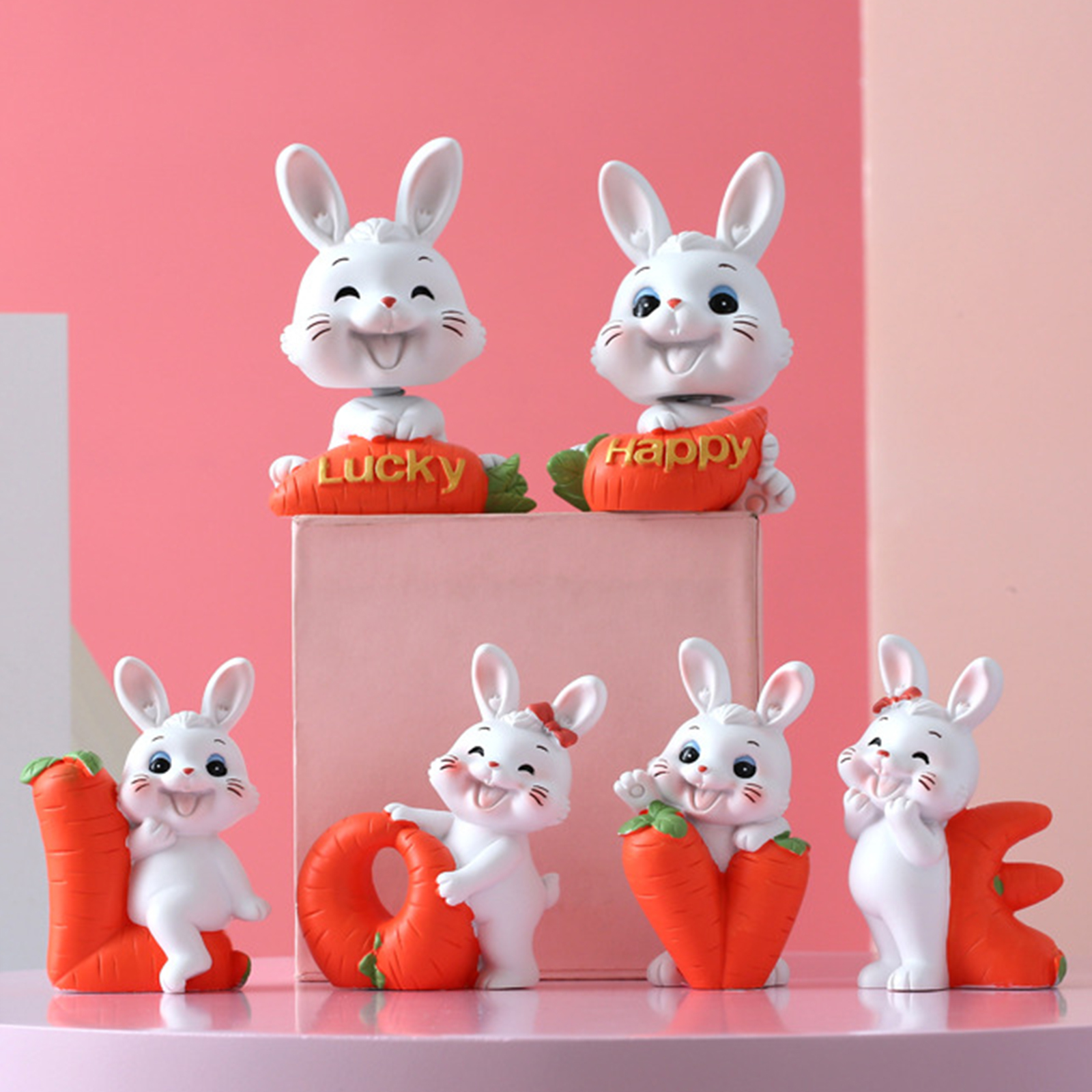 (Warehouse delivery wrapped with several layers of bubble cotton ...