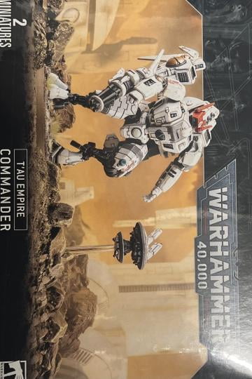 Warhammer 40,000 T'au Empire Commander Building Set - Walmart.com