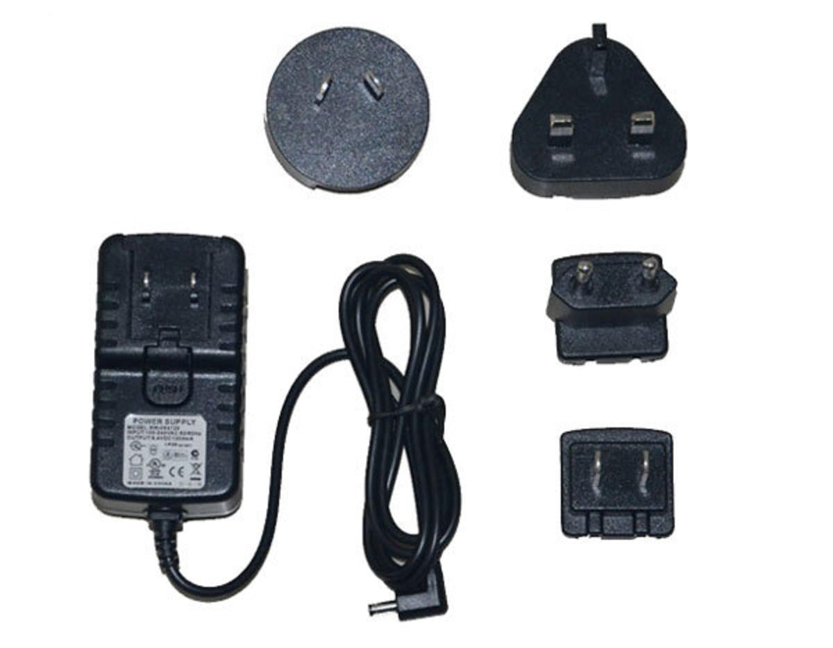 Warm & Safe Battery Charger for 7.4 Volt Battery World Plug Set ...