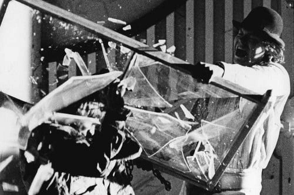 Warren Clarke in A Clockwork Orange breaking window in fight 24x36 ...