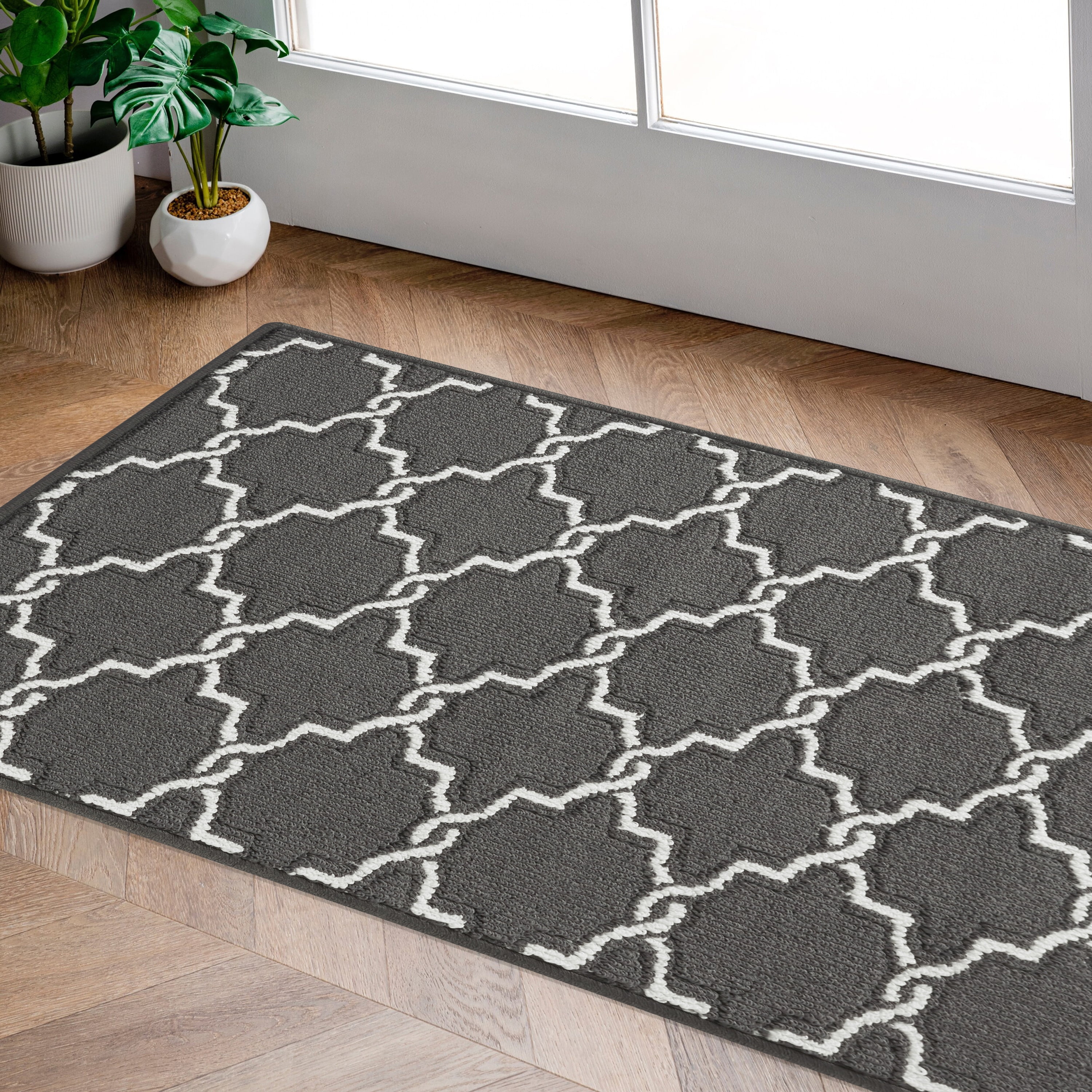 Washable Non-Slip Accent Rug - Geometric Grey & White 26x45 - Walmart.com