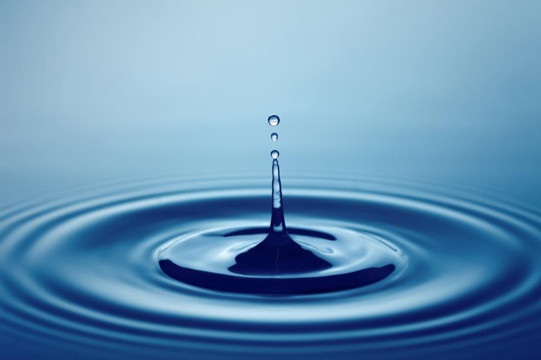 Water Drop Shallow DOF with Focus on Top Drop, Abstract Unframed ...