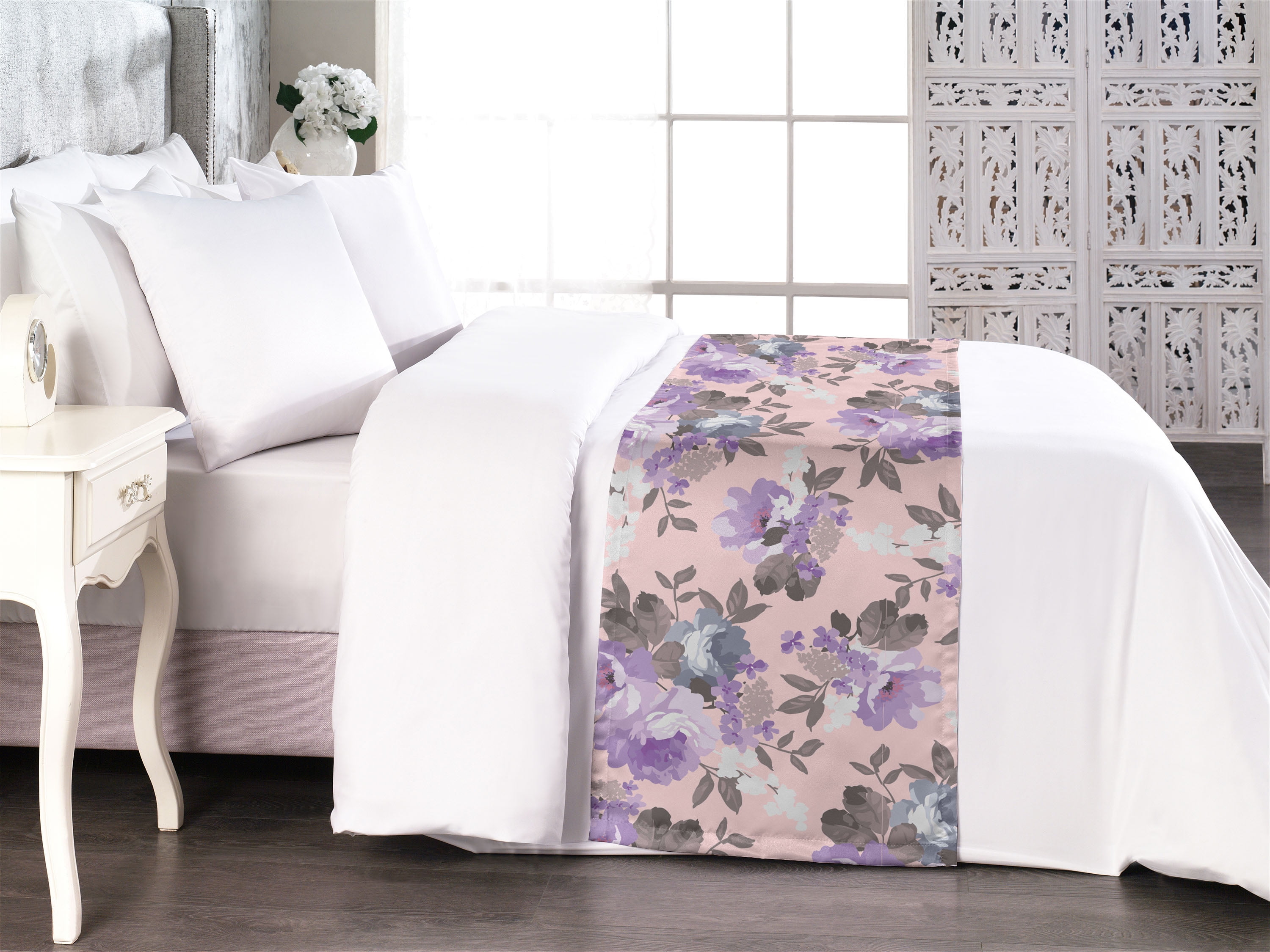 Watercolor Garden Scene Bed Runner, Soft Tones Flowers Vintage Style ...