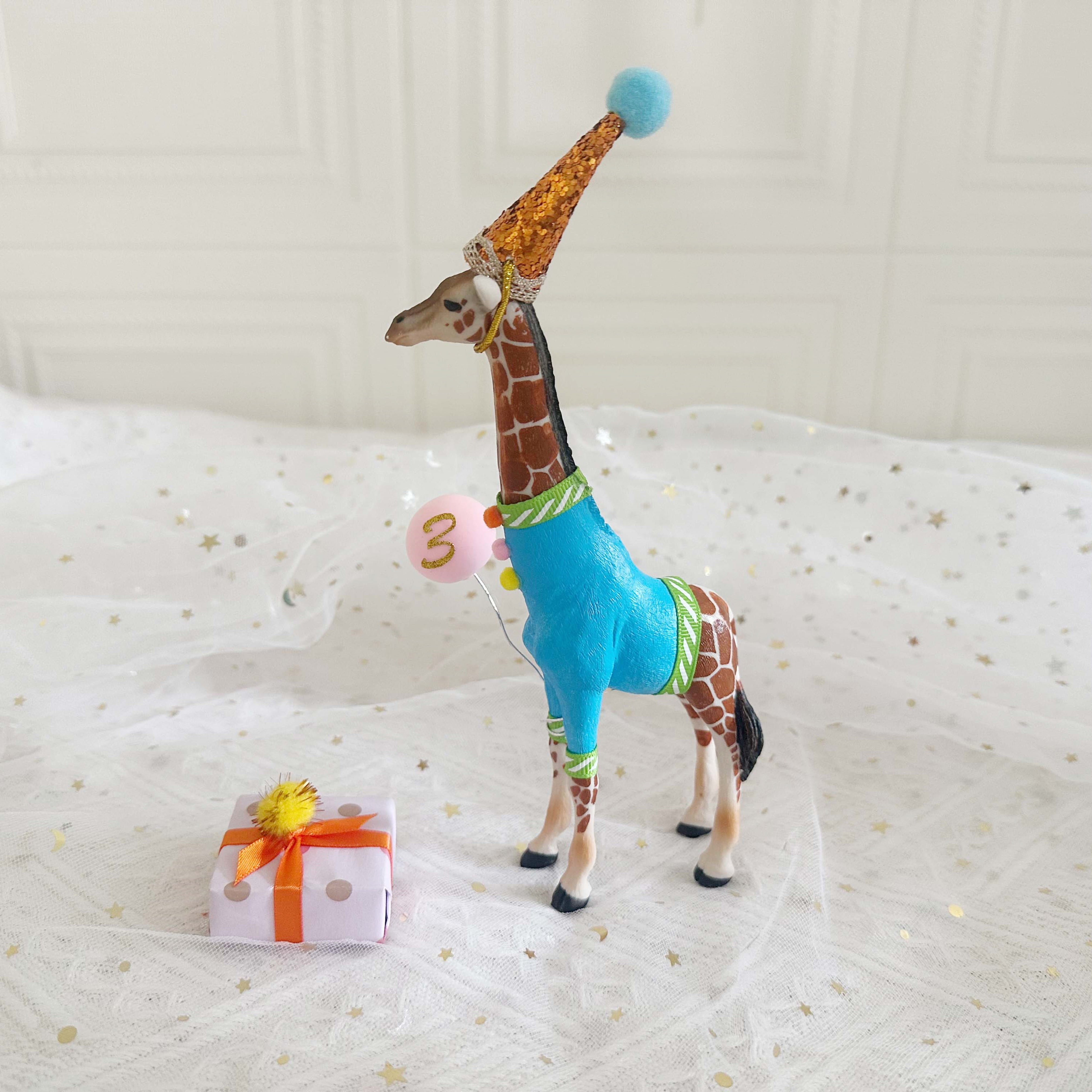 Watercolor Giraffe Cake Topper, Qoadwem Safari Giraffe Cake Topper For ...